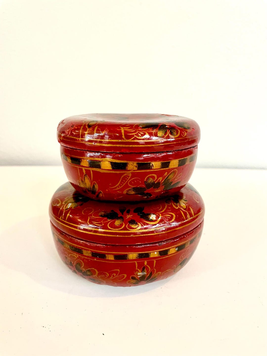 Vintage Lacquer and Wicker Nesting Boxes. Set of 2 - Etsy