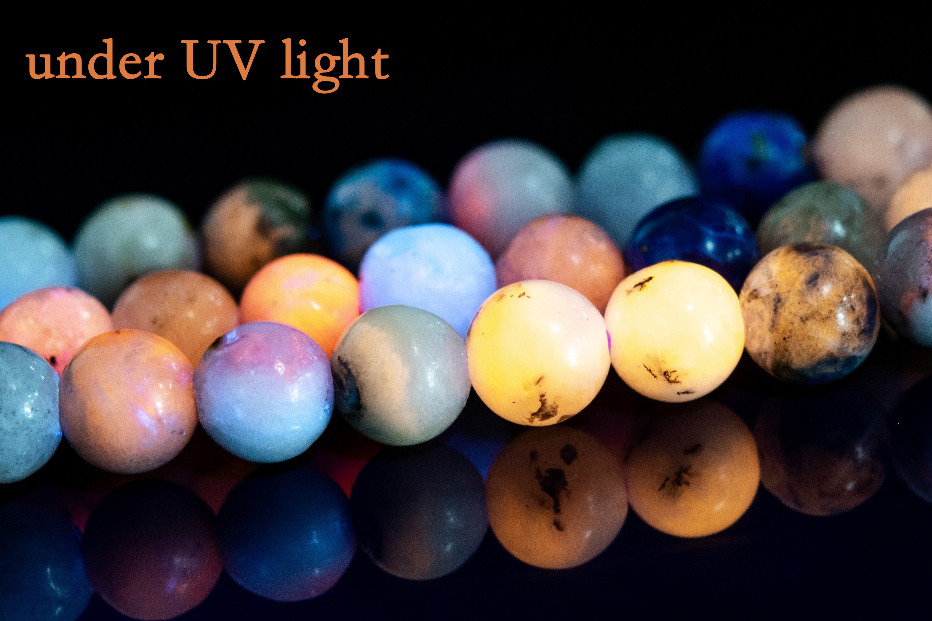 Rare 5-6MM Afghanistan Hackmanite UV Reactive Fluorescent Beads Genuine ...