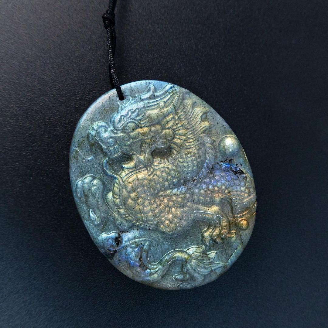 Genuine Natural Blue/rainbow Flash Labradorite Powerful Chinese Dragon ...