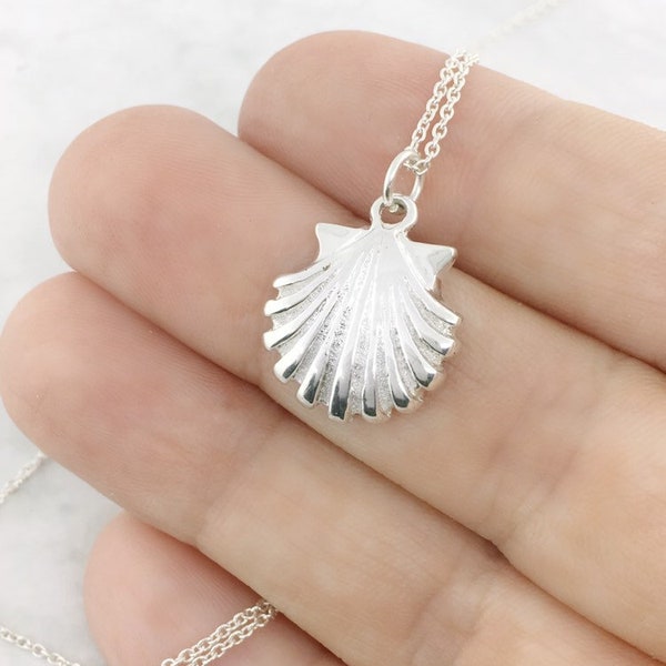 Silver Shell Pendant - Etsy