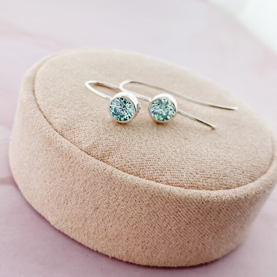 March earrings store