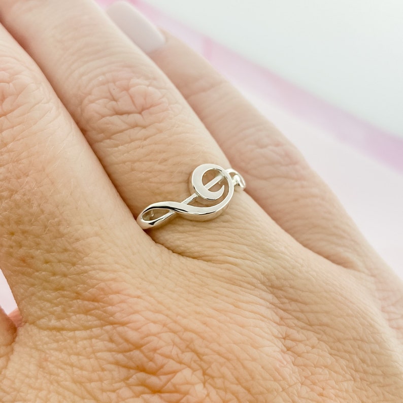 Treble Clef Ring, Sterling Silver Music Note Ring, Gift for Music Lover ...