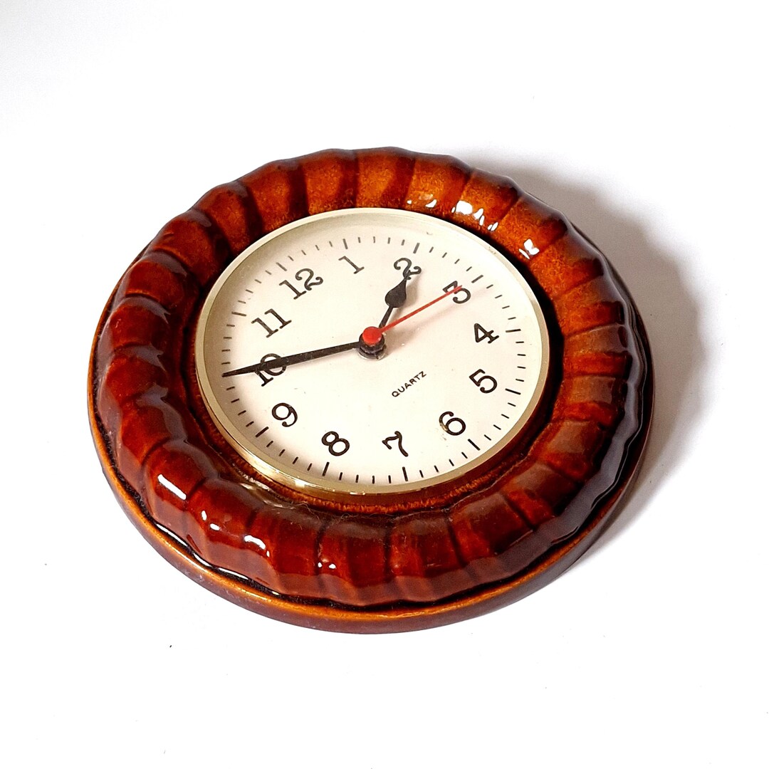Vintage Ceramic Bundt Pan Wall Clock Brown, 70s German Design - Etsy