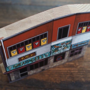 Wooden Mianiture Pub, Miniature Building, Sneaky Dee's Pub, Model ...