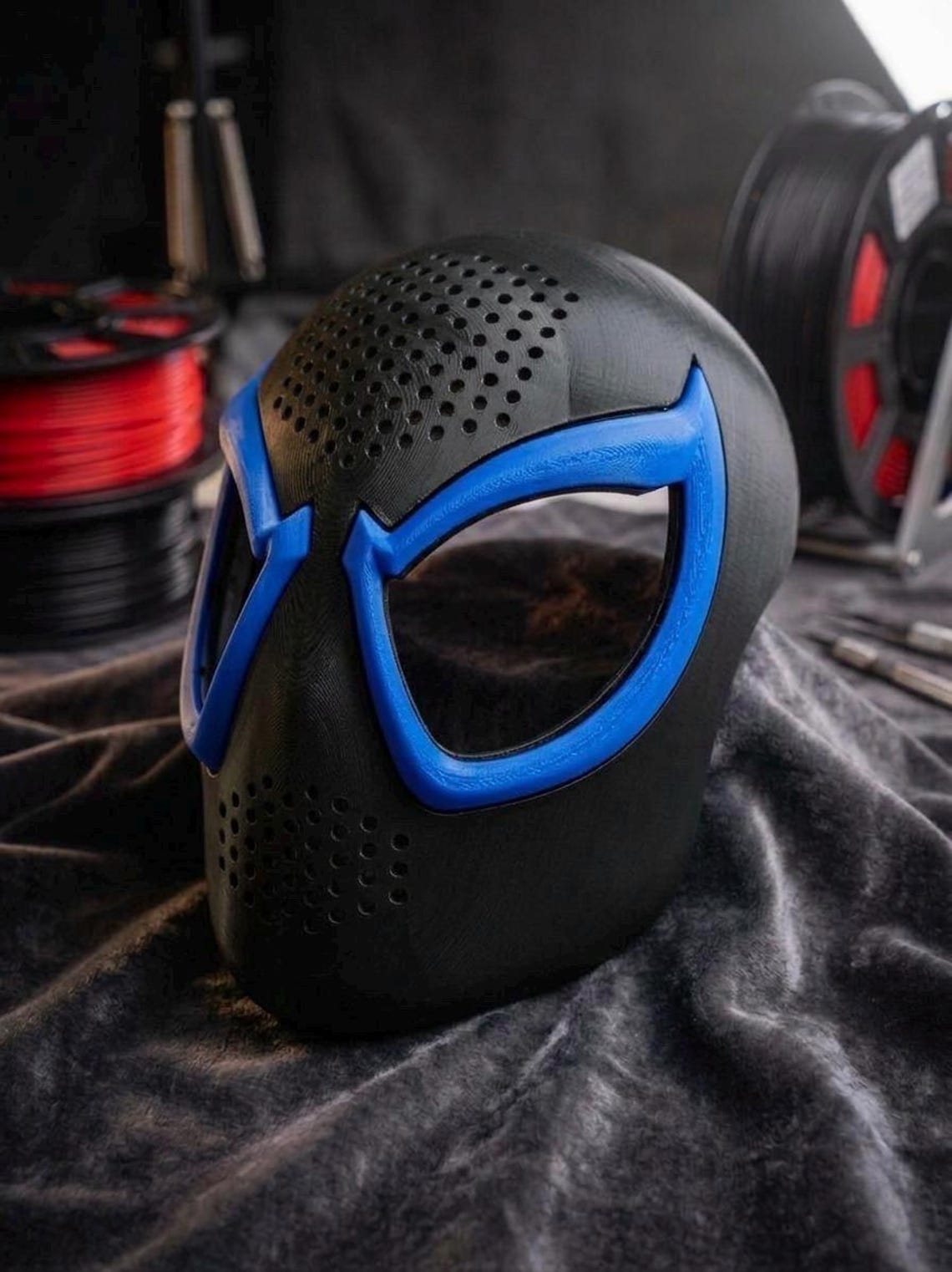 3D Printed Spider-man Face Shell With Magnetic Lenses - Black and Blue ...