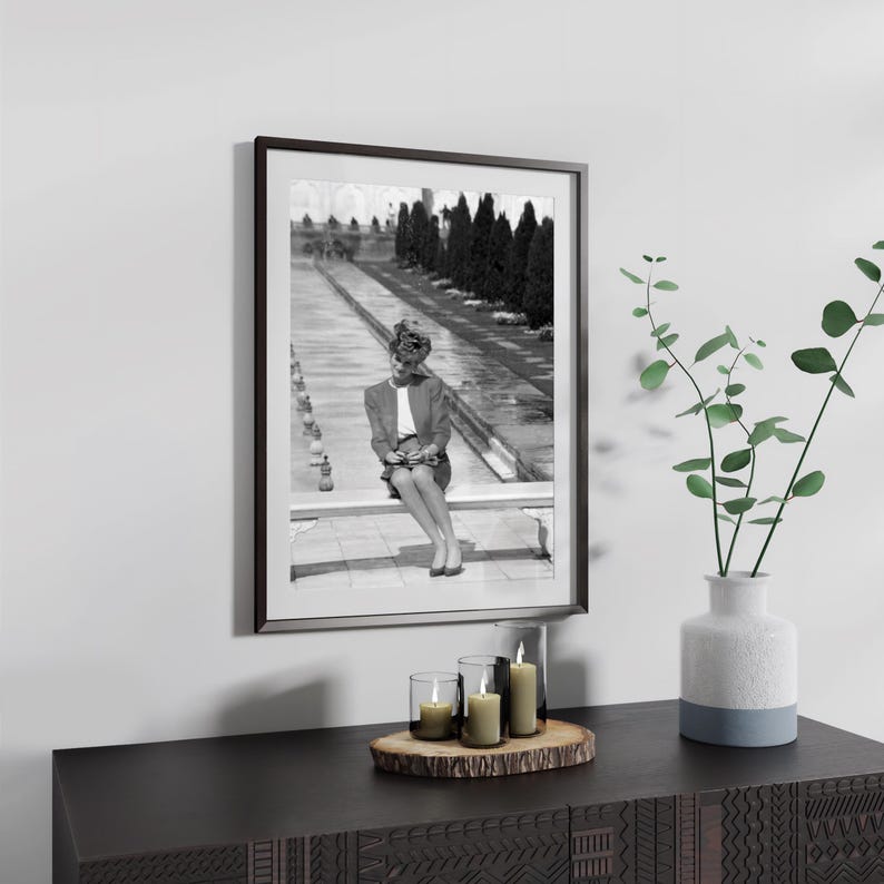 Princess Diana Sitting Bench at Taj Mahal, Photography Prints, British ...