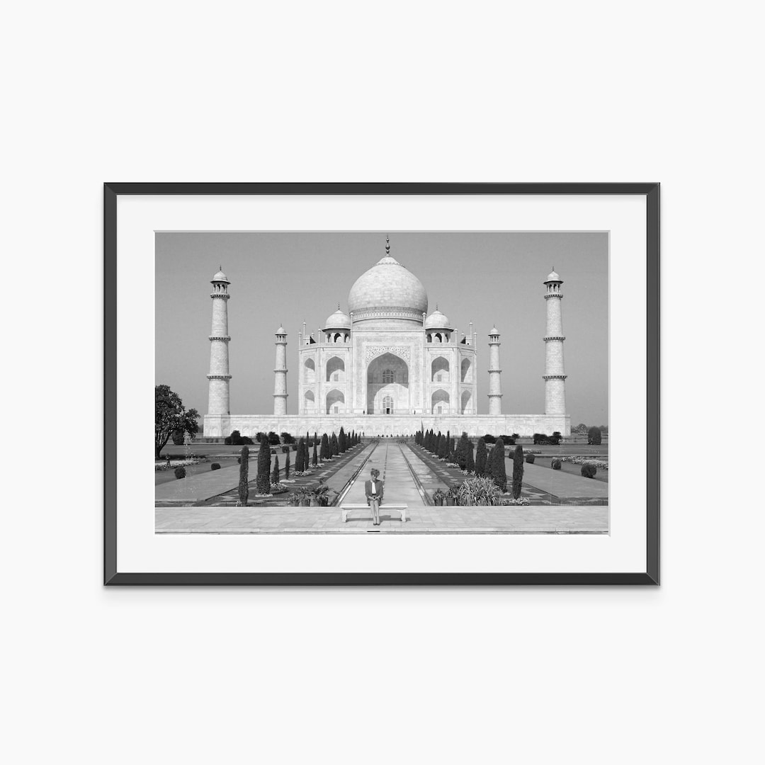 Princess Diana at Taj Mahal, Photography Prints, British Royal Family ...