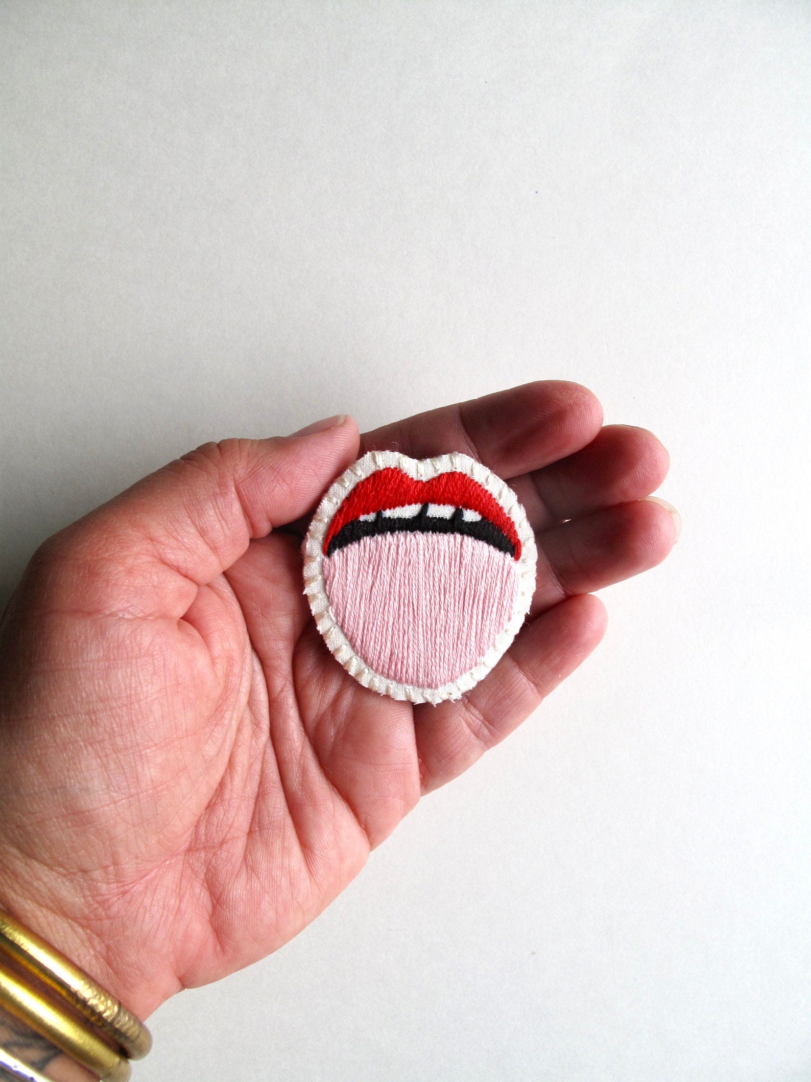 Embroidered Lips Brooch With Tongue in Red and Pink on Cream - Etsy
