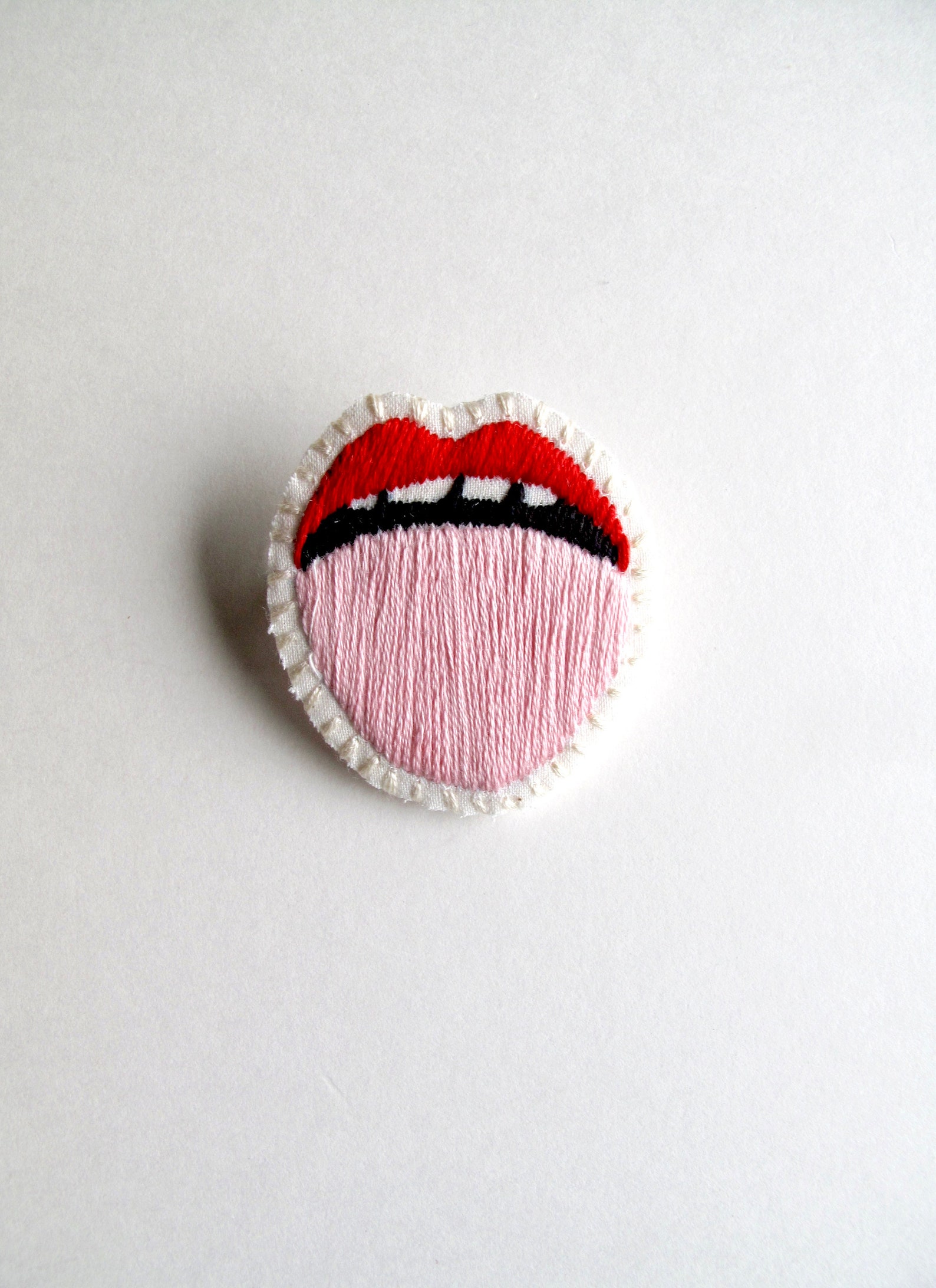 Embroidered Lips Brooch With Tongue in Red and Pink on Cream - Etsy