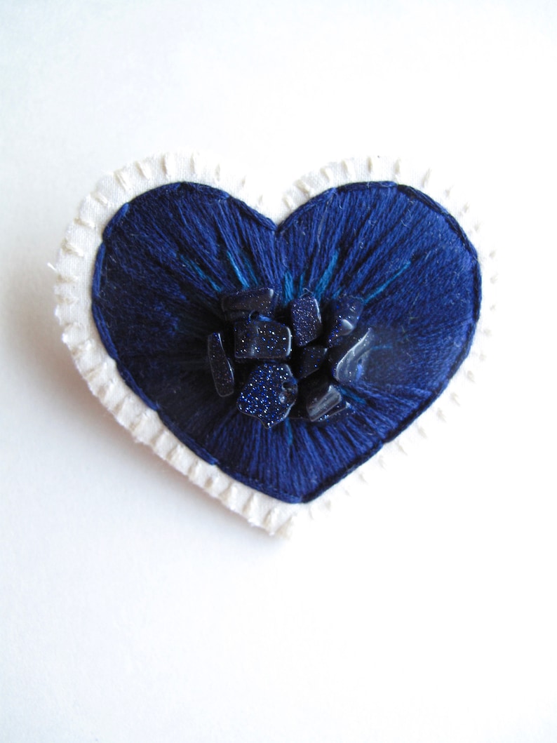 Hand embroidered heart brooch with deep dark blue threads and | Etsy