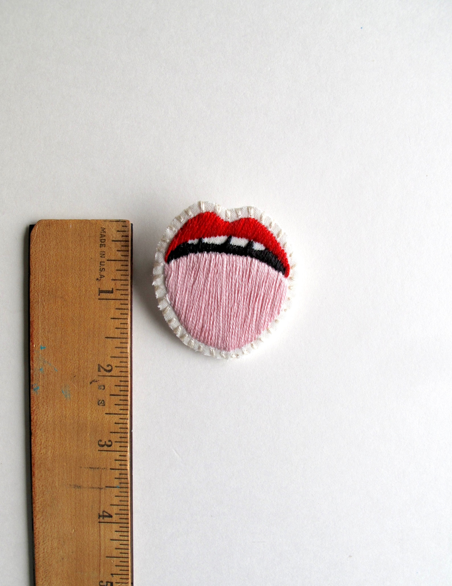 Embroidered Lips Brooch With Tongue in Red and Pink on Cream - Etsy