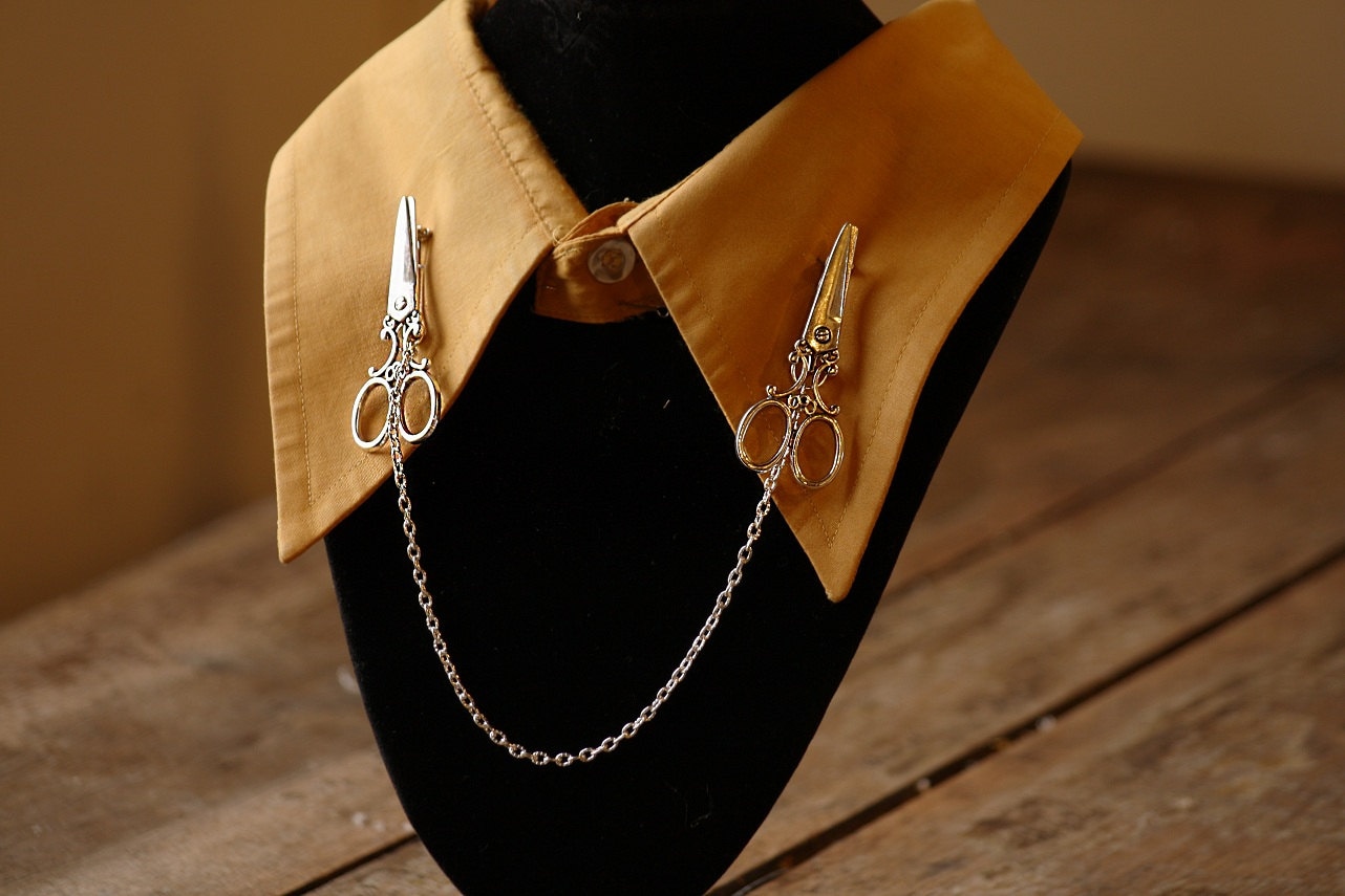 Vintage Style Collar Brooch Scissors in Silver or Anitque - Etsy