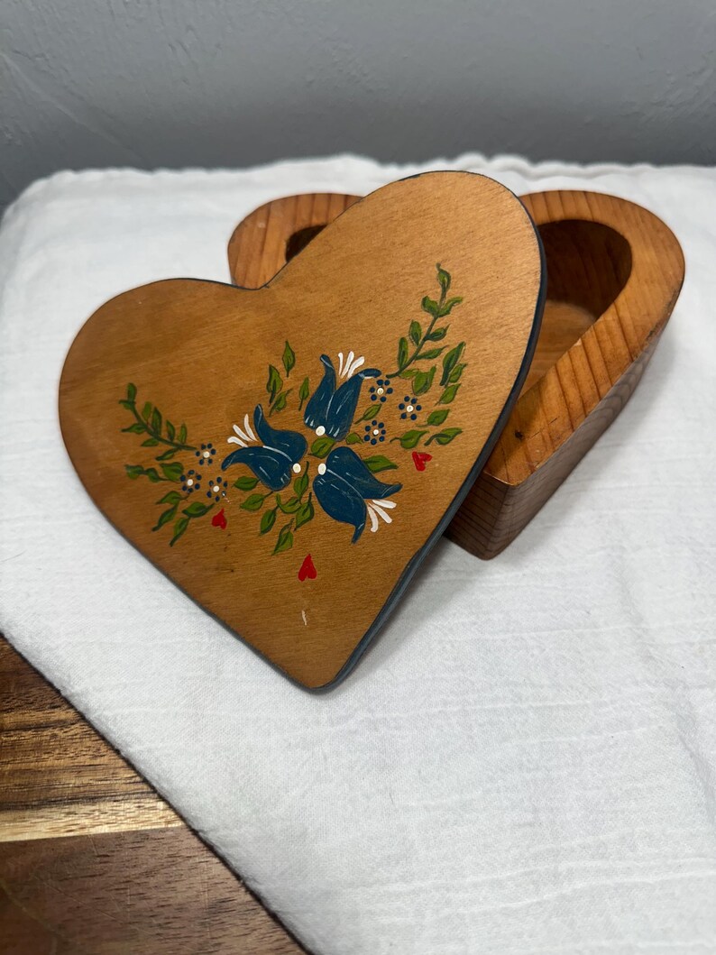Wooden Heart Shaped Hand Painted Trinket Box. Folk Floral Jewelry ...