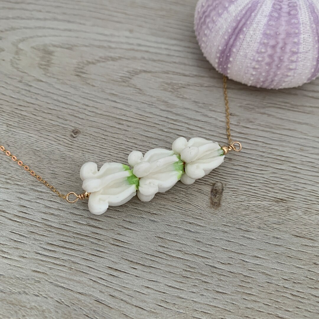Pua Kalaunu Crown Flower Collection Triple Necklace White 2662 - Etsy