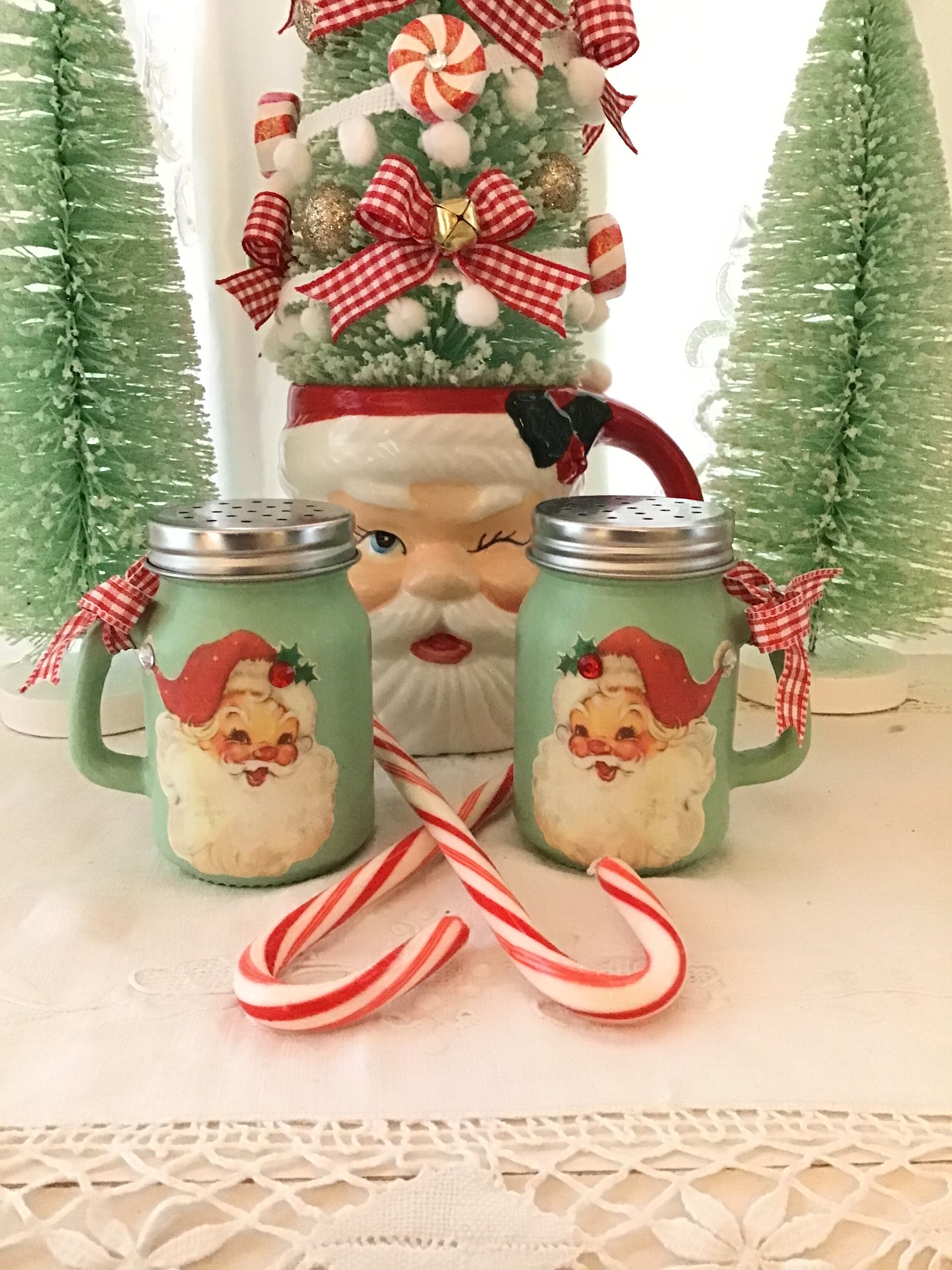 Vintage Retro Santa S&P Shaker Set: Jadeite Green Christmas Kitchen ...