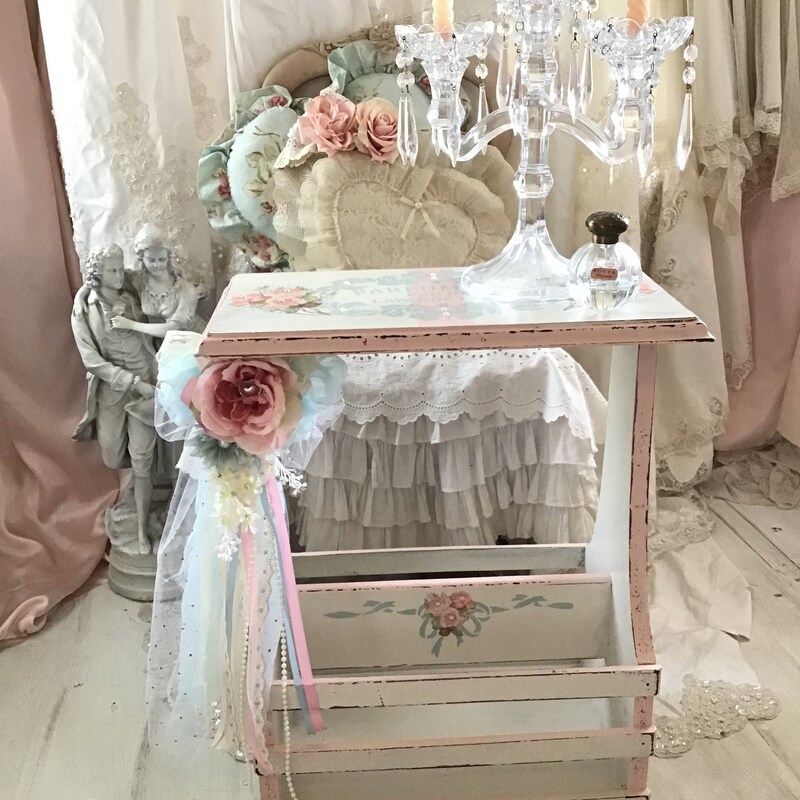 Magazine Rack Table - Etsy