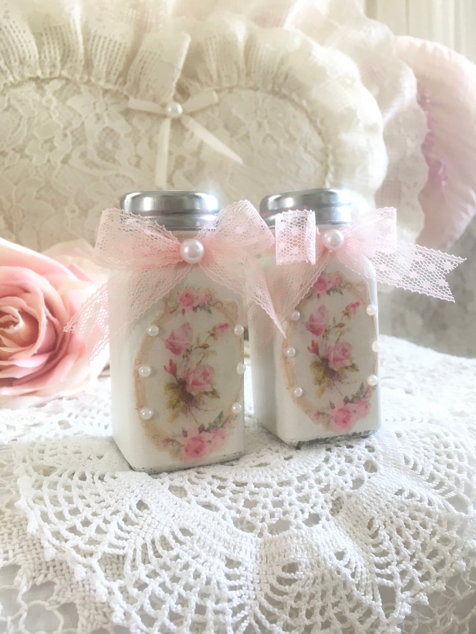 Vintage Style Pink Rose Salt & Pepper Shaker Set: Shabby Cottage Chic ...