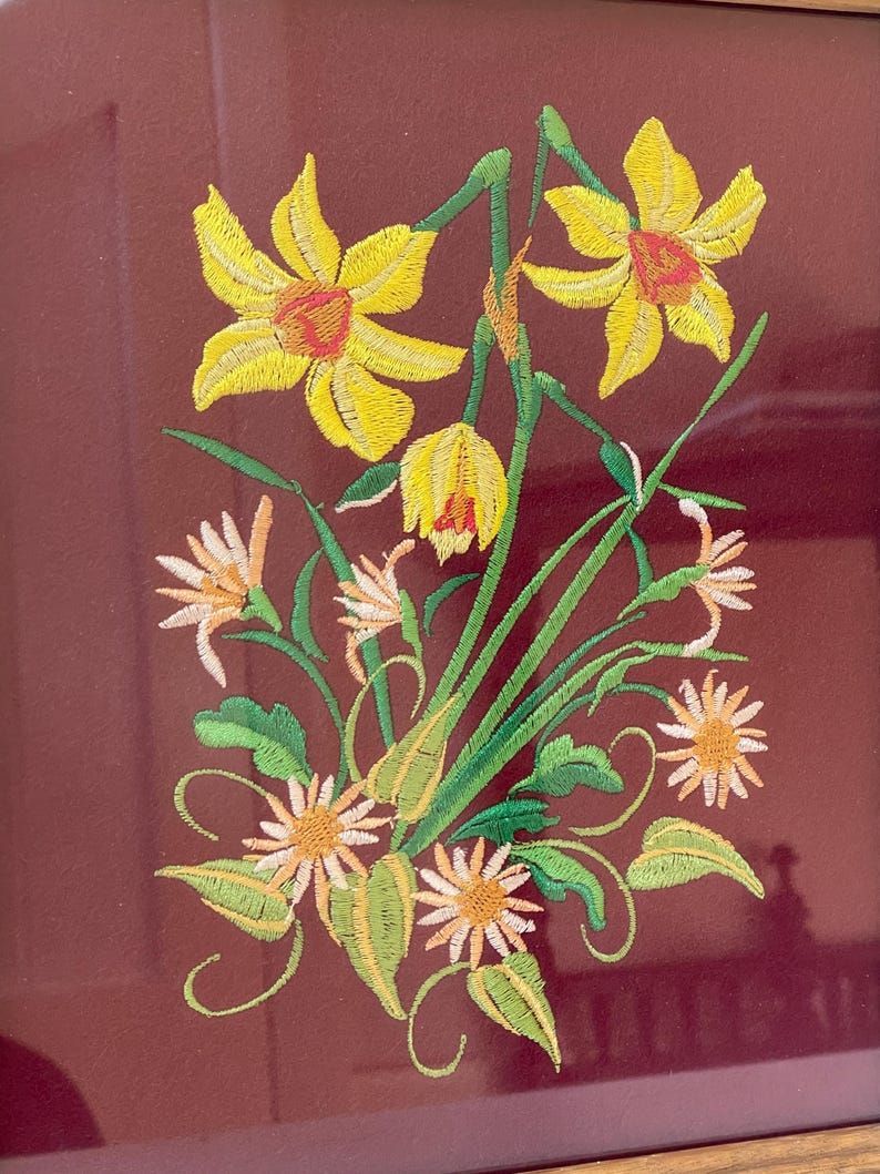 Vintage Framed Floral Crewel Wall Hanging, Daffodil Flower Embroidery ...