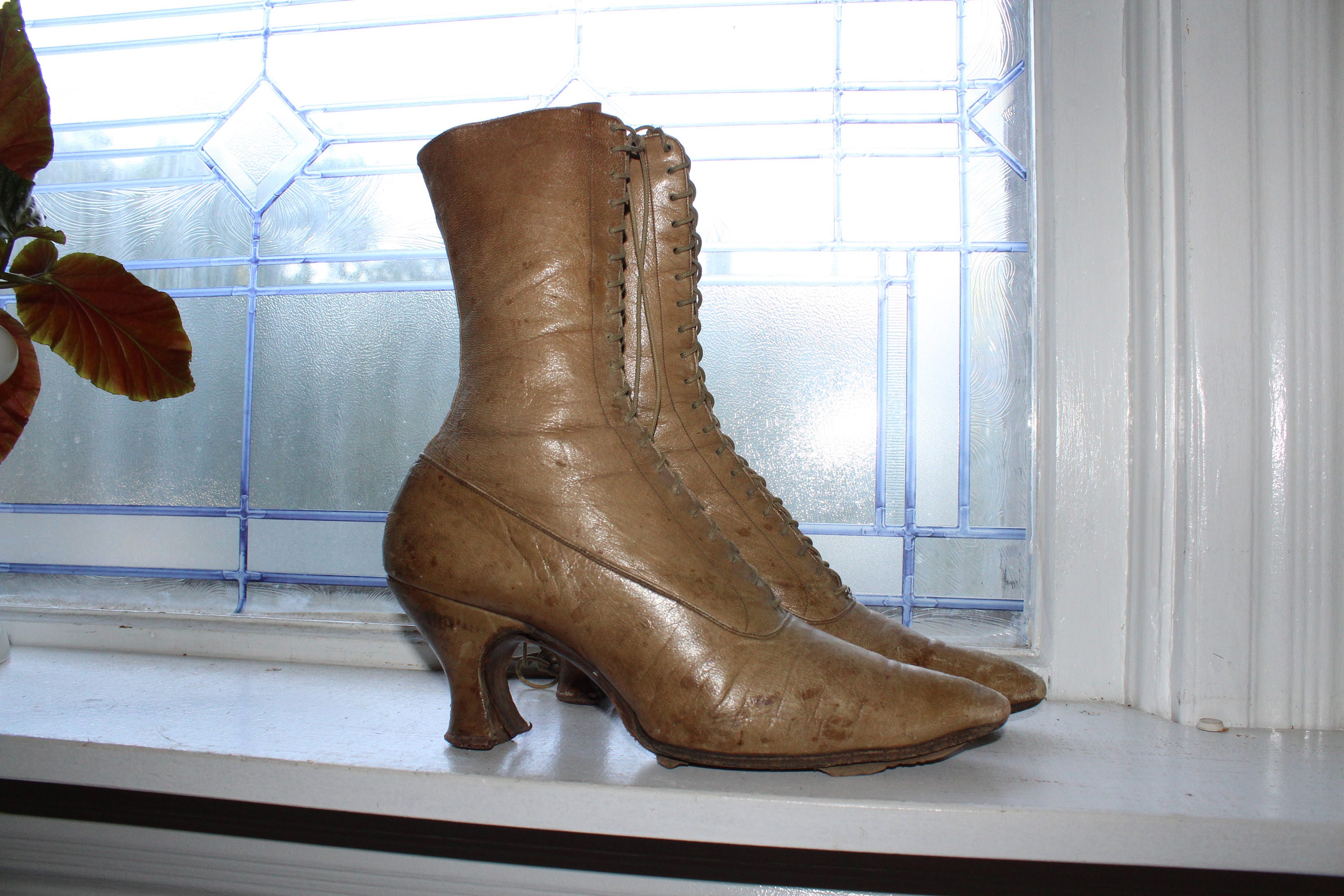 Victorian Womens Lace Up Shoes Antique Circa 1900s Edwardian Steampunk