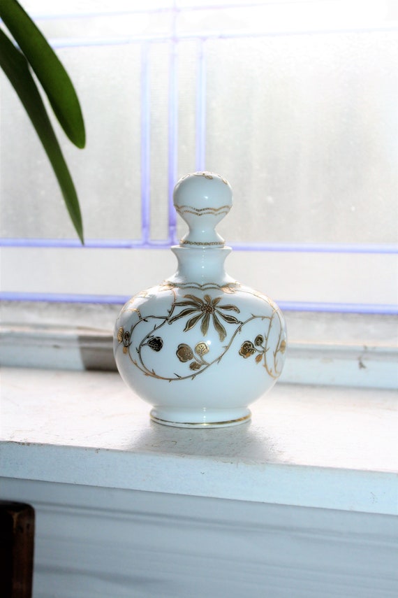 vintage perfume porcelain - Gem