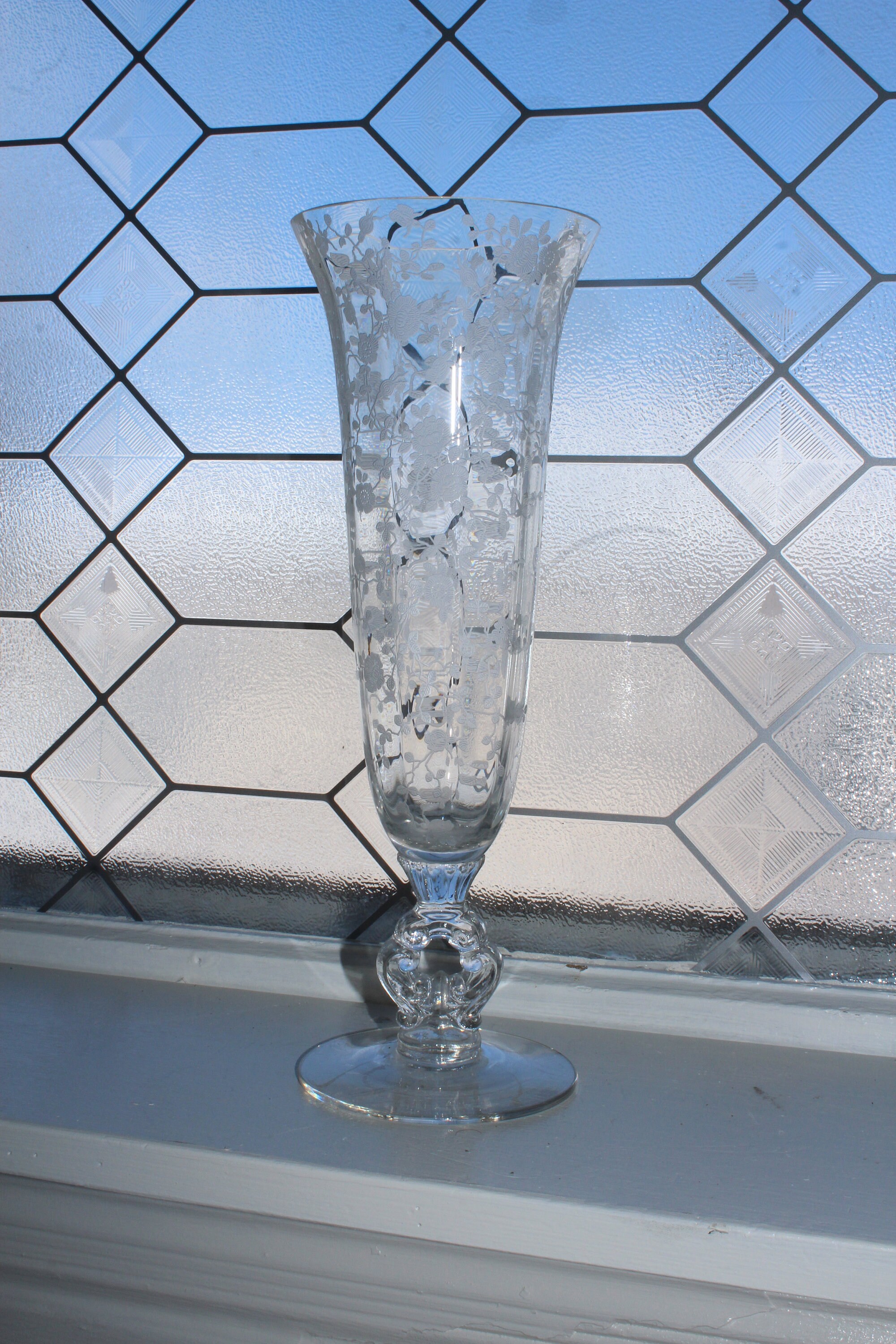Cambridge Glass Rose Point Vase Keyhole Stem 12