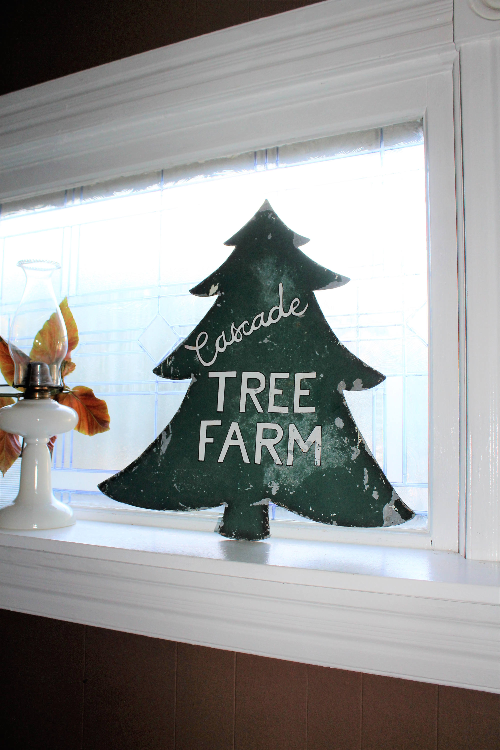 Vintage Tin Cascade Tree Farm Christmas Decor