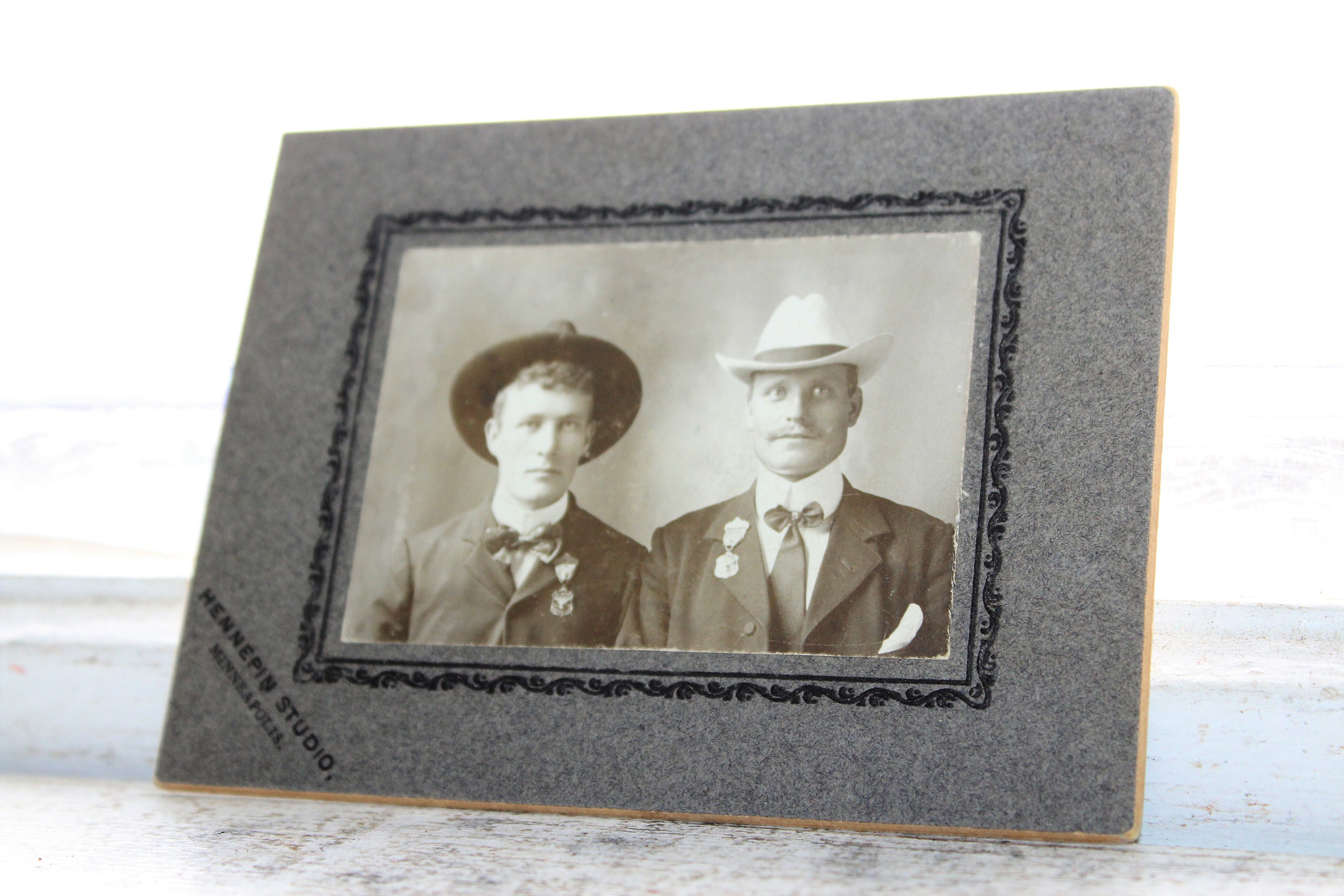 Antique 1800s Cabinet Card Photograph 2 Victorian Brothers