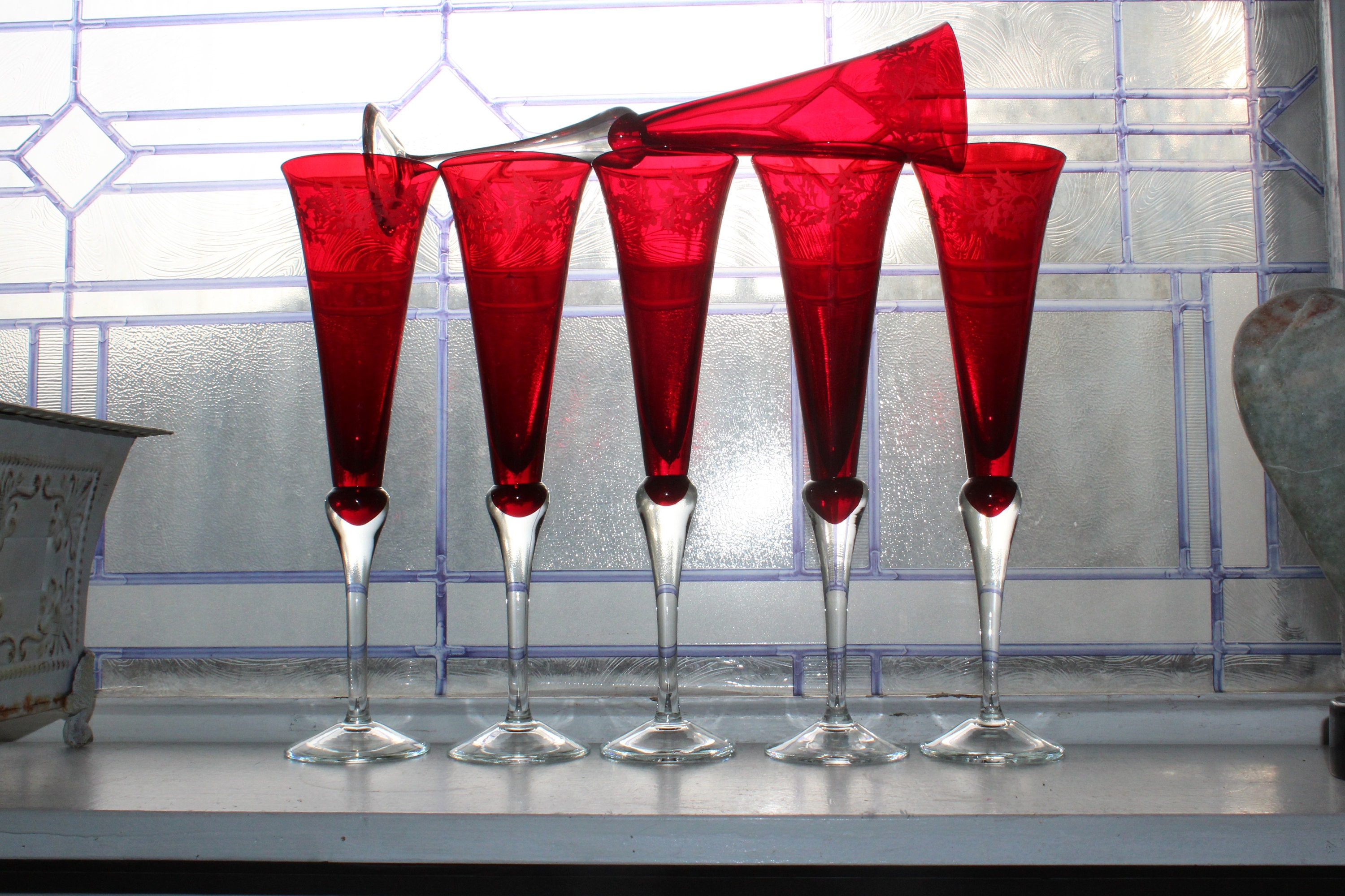 6 Ruby Red Lenox Crystal Champagne Flutes Holiday Gems Etched Holly