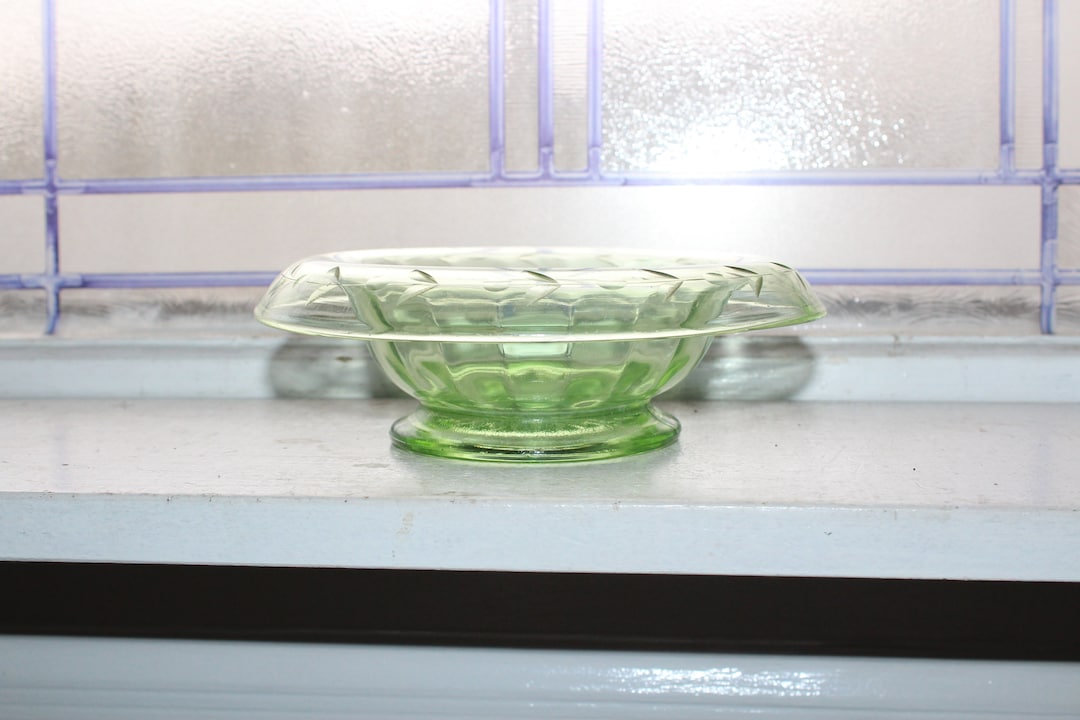 Vintage Green Depression Glass Compote Pedestal Candy Dish Rolled Rim ...