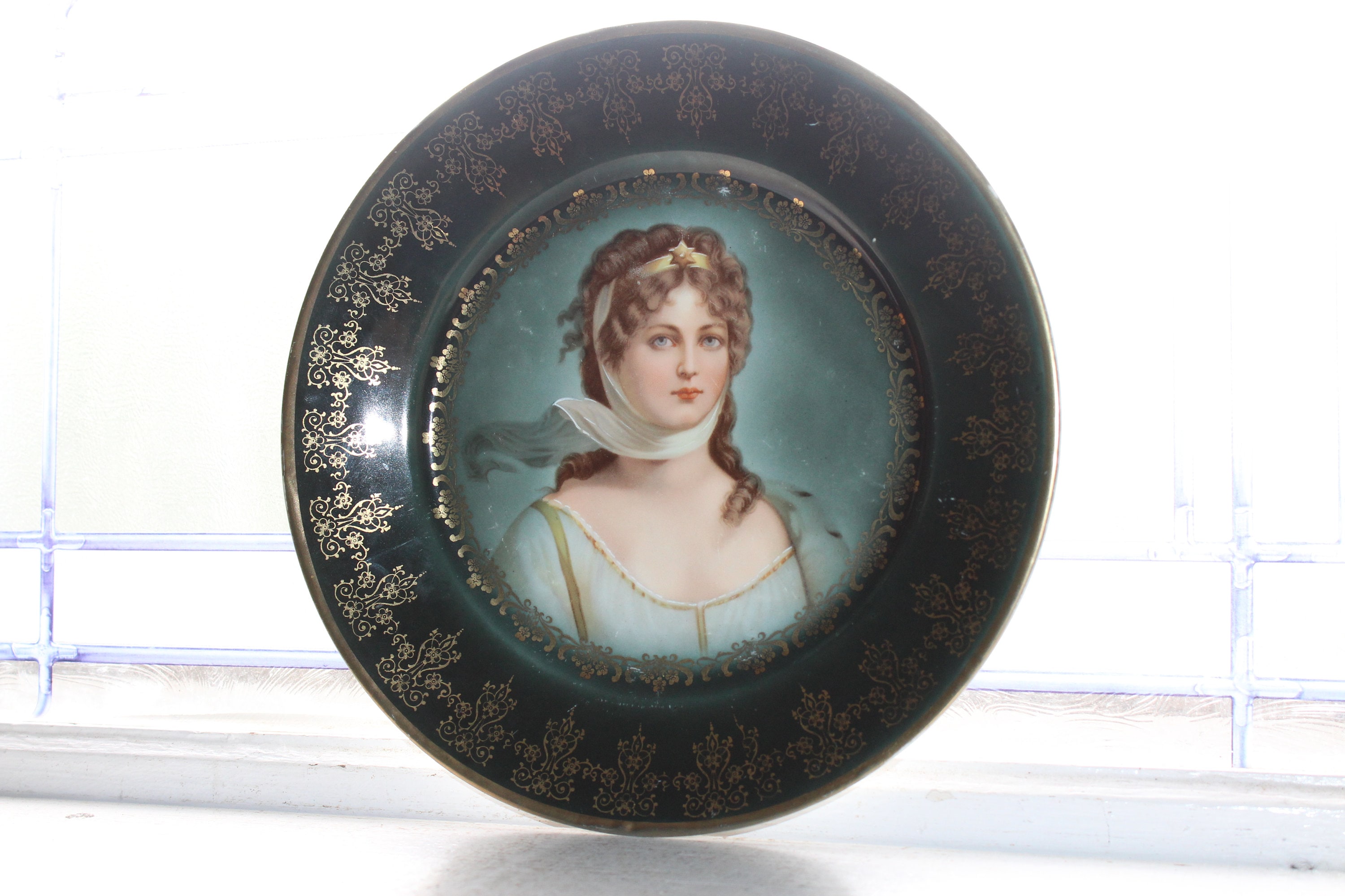 Antique Portrait Plate Queen Louise Royal Vienna Beehive Mark