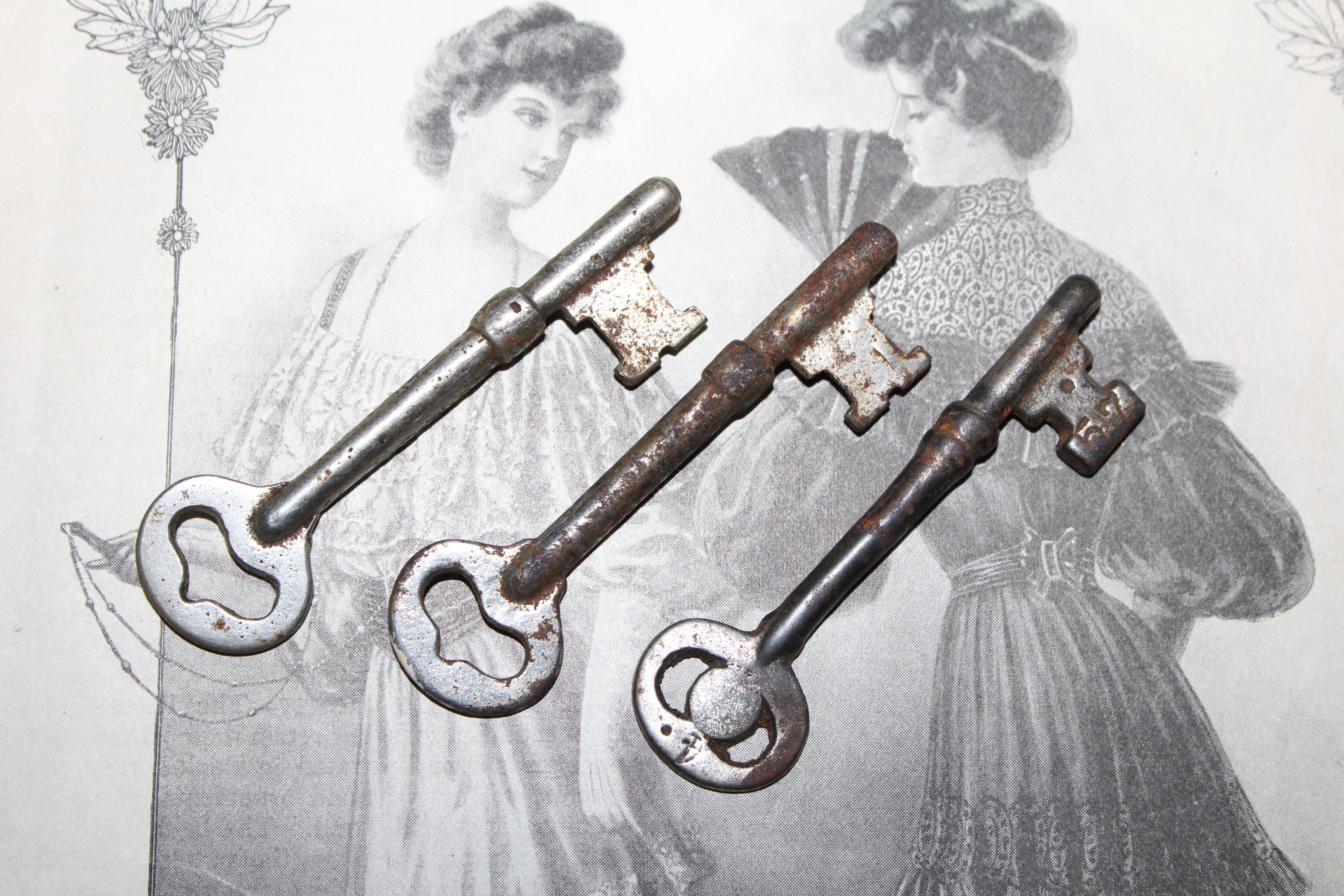 3 Antique Skeleton Keys