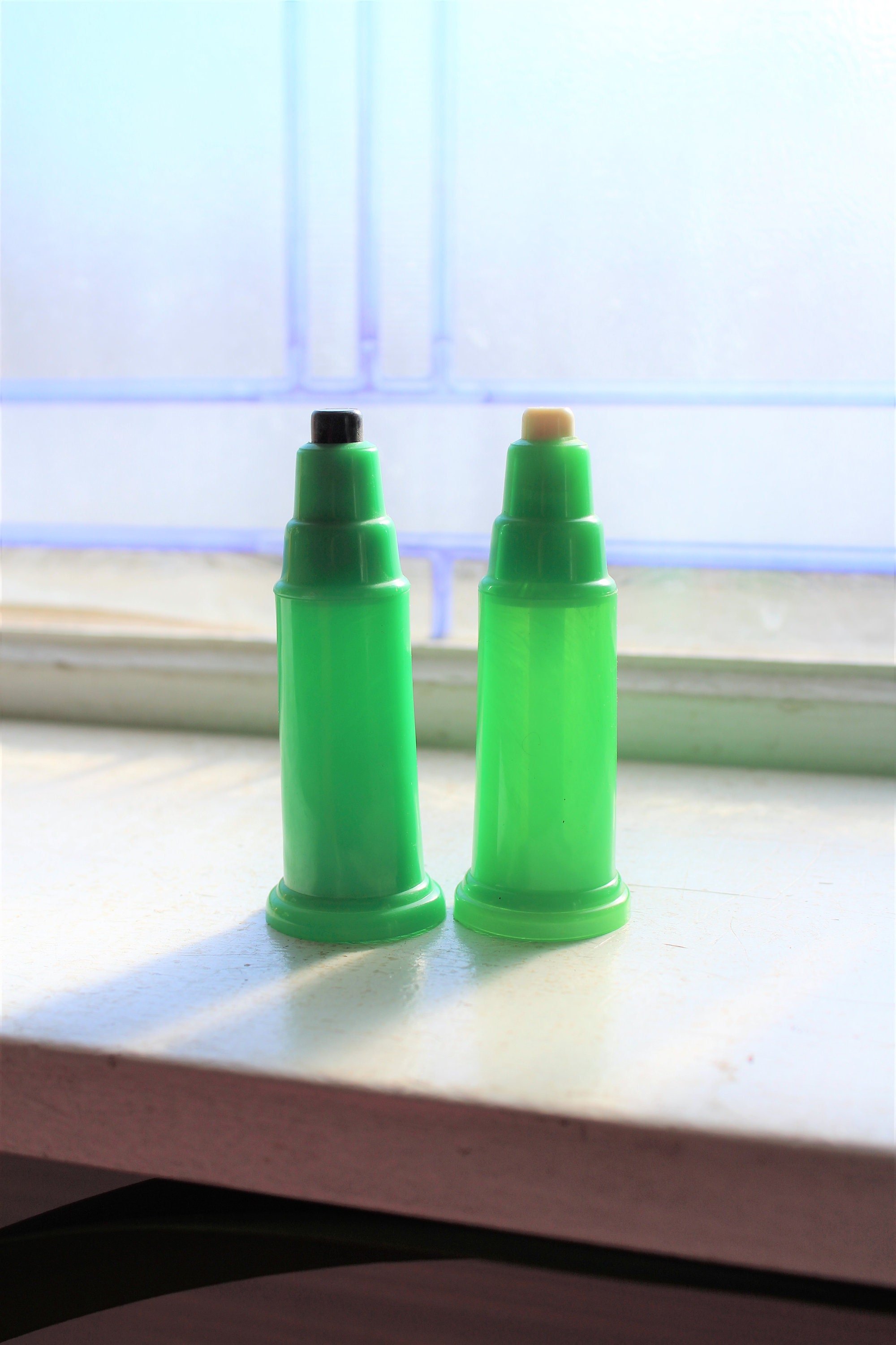 Vintage Art Deco Salt and Pepper Shakers Green Push Button Skyscraper