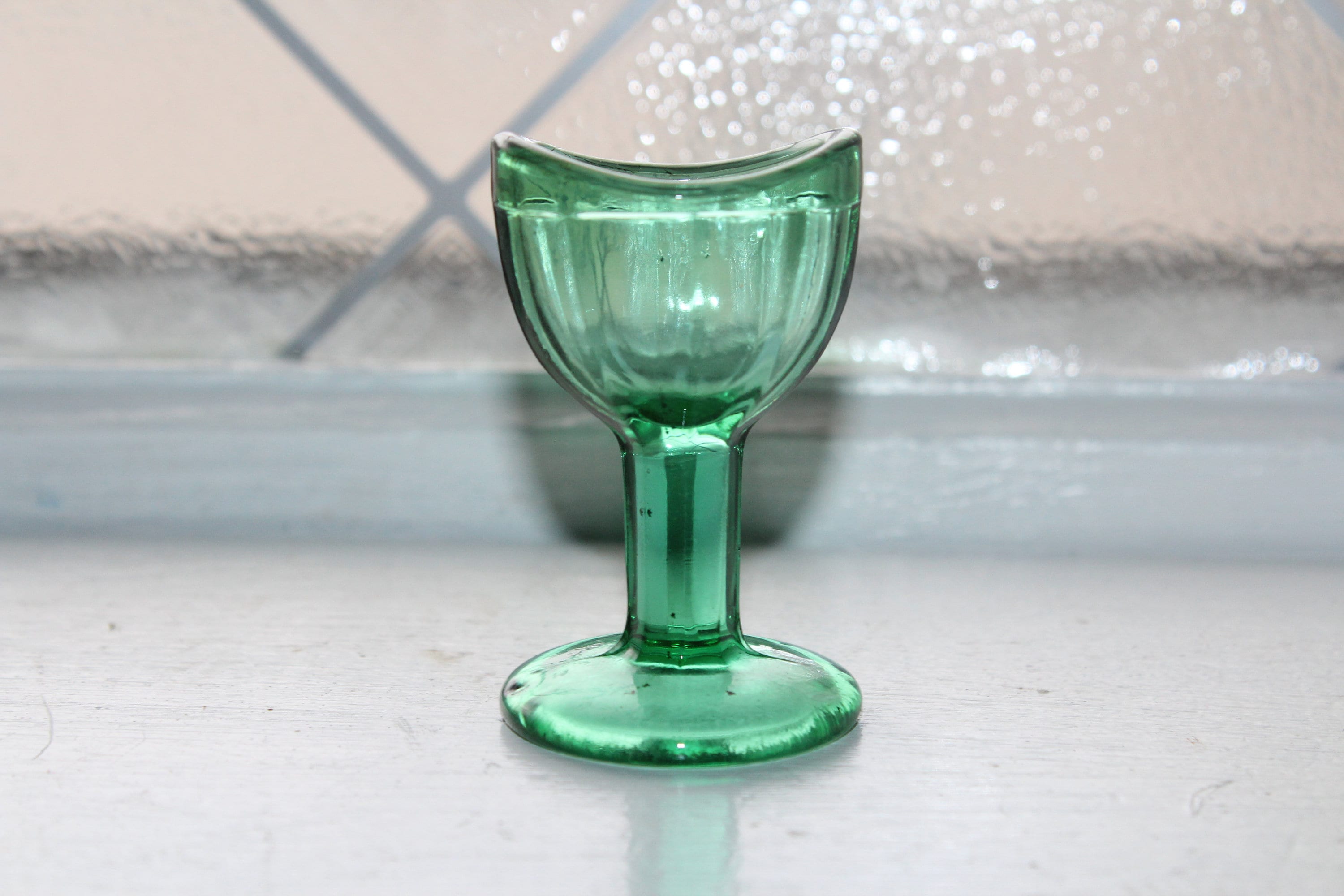 Antique Green Glass Eye Cup Eye Wash