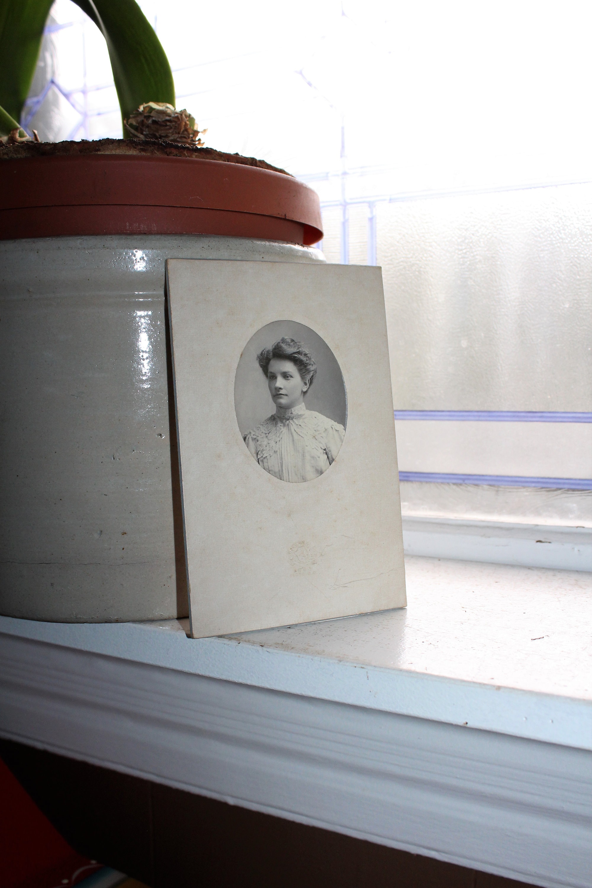 Vintage Cabinet Card Photograph Beautiful Victorian Woman
