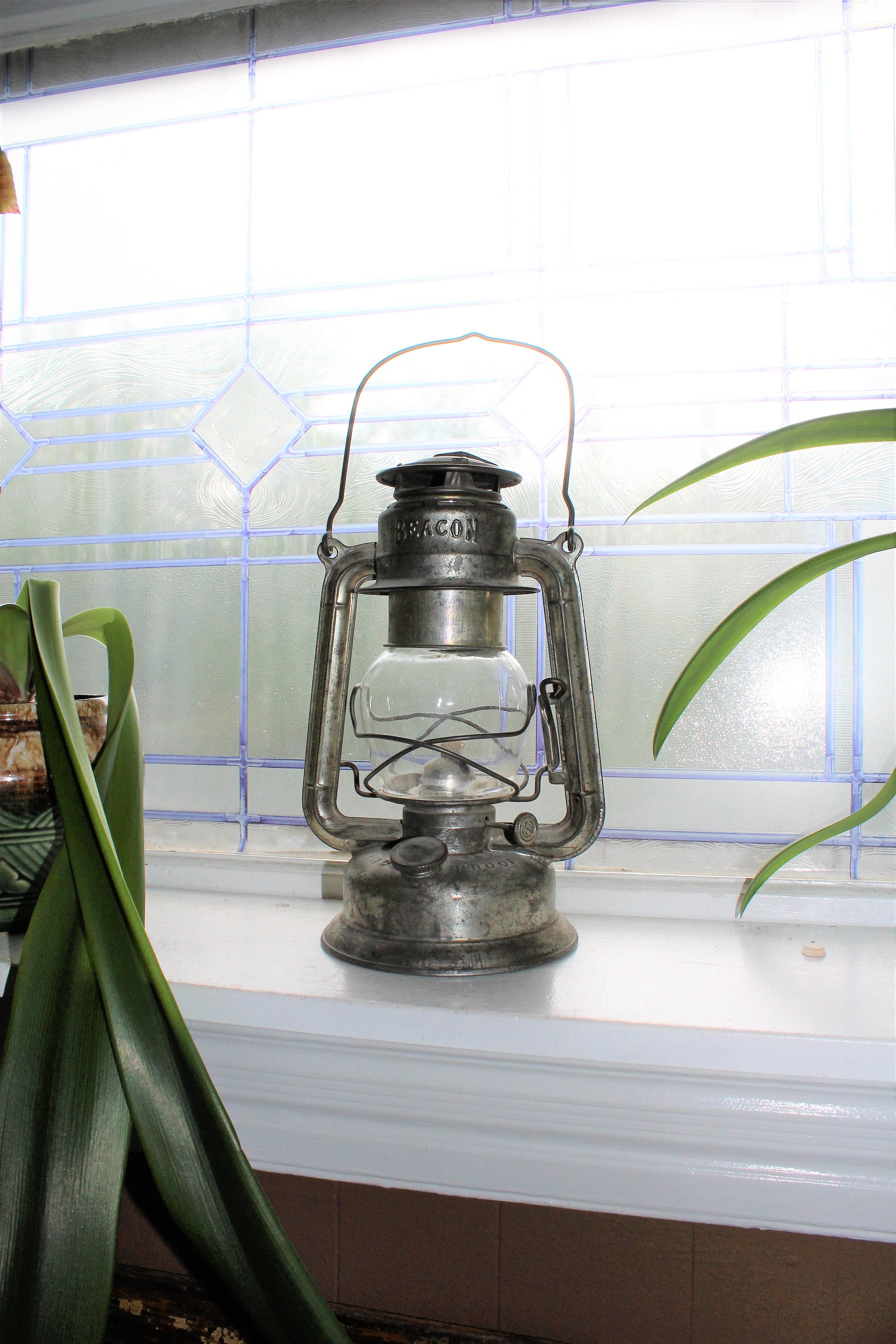 Vintage GSW Beacon Kerosene Lantern Farmhouse Decor Barn Find