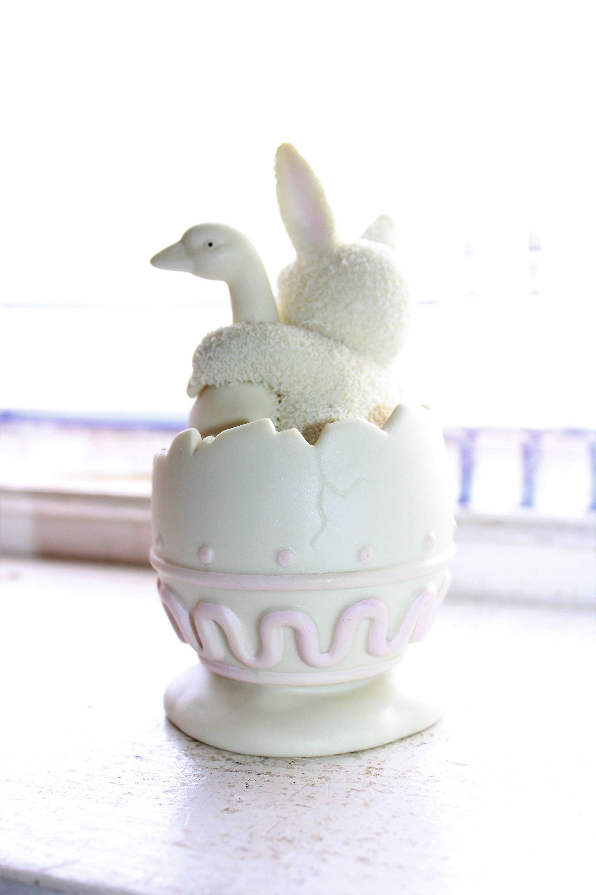 Dept 56 Snowbabies Figurine Double Yoke Goose and Bunny In Egg 1997