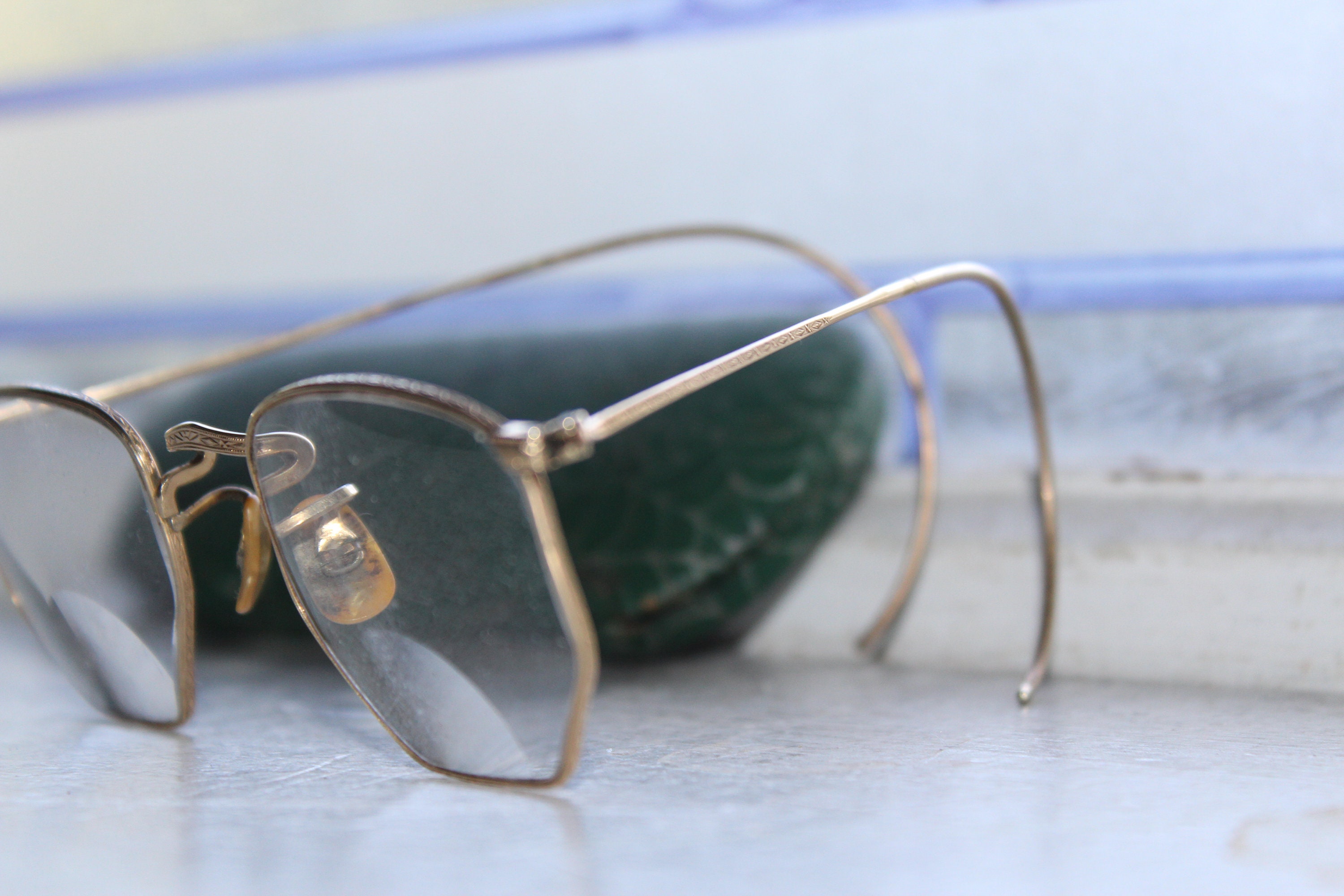 Antique Eyeglasses 12K Gold Filled Frames with Spiderweb Case Ful-Vue Antique Eyeglasses 12K Gold Filled Frames with Spiderweb Case Ful-Vue