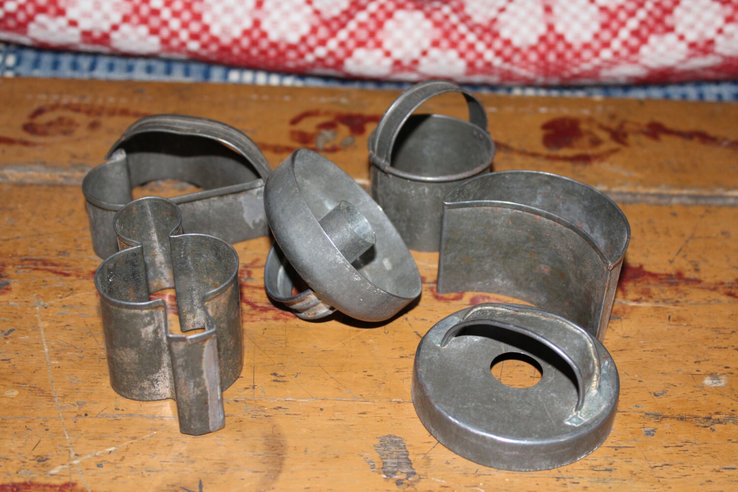 6 Antique Tin Cookie Cutters Heart Club Moon Round Doughnut Cutter