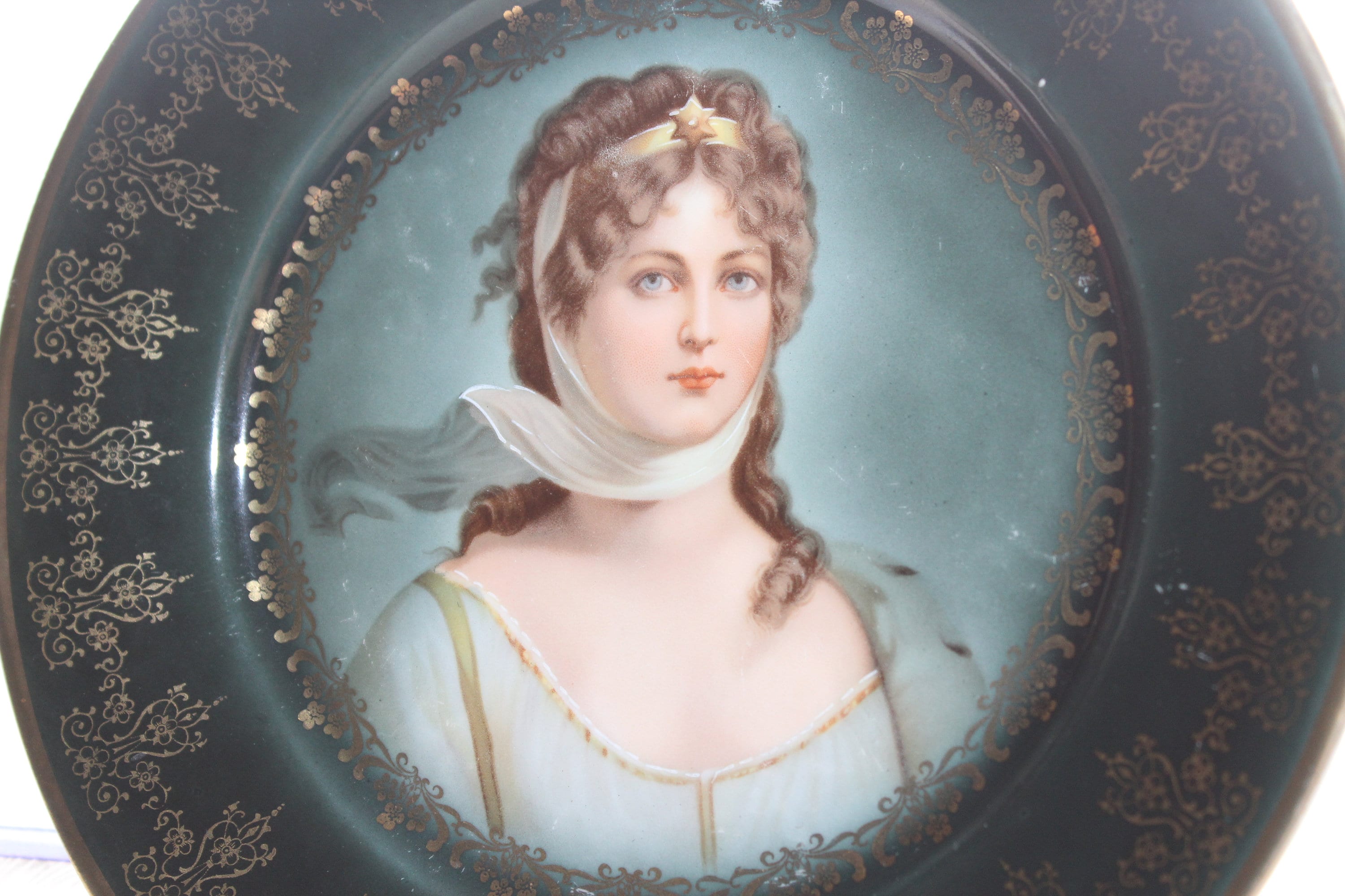 Antique Portrait Plate Queen Louise Royal Vienna Beehive Mark