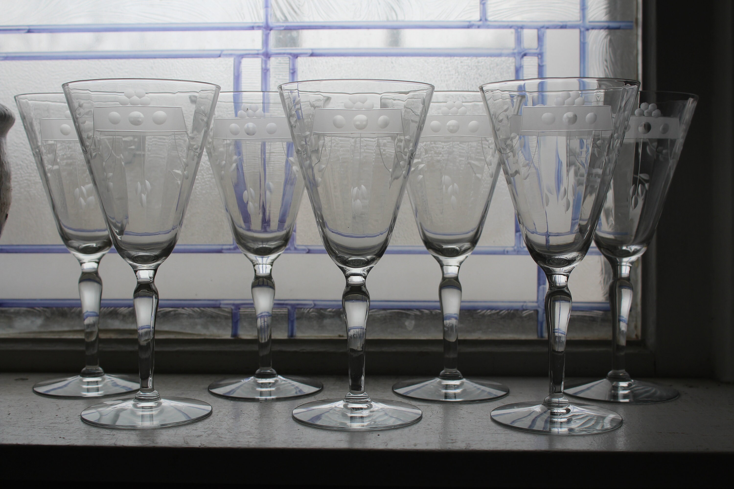 7 Art Deco Etched Glass Wine Glasses Vintage 1930s