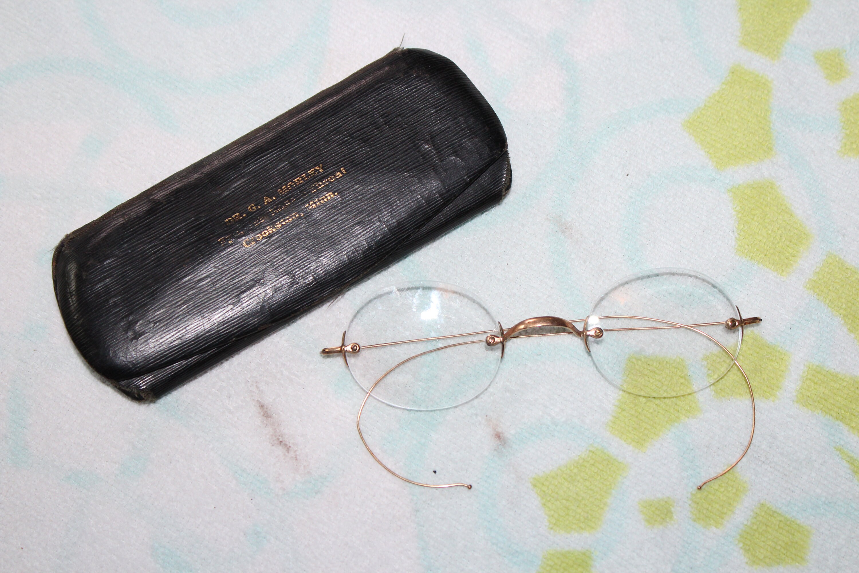 Antique Eyeglasses With Case