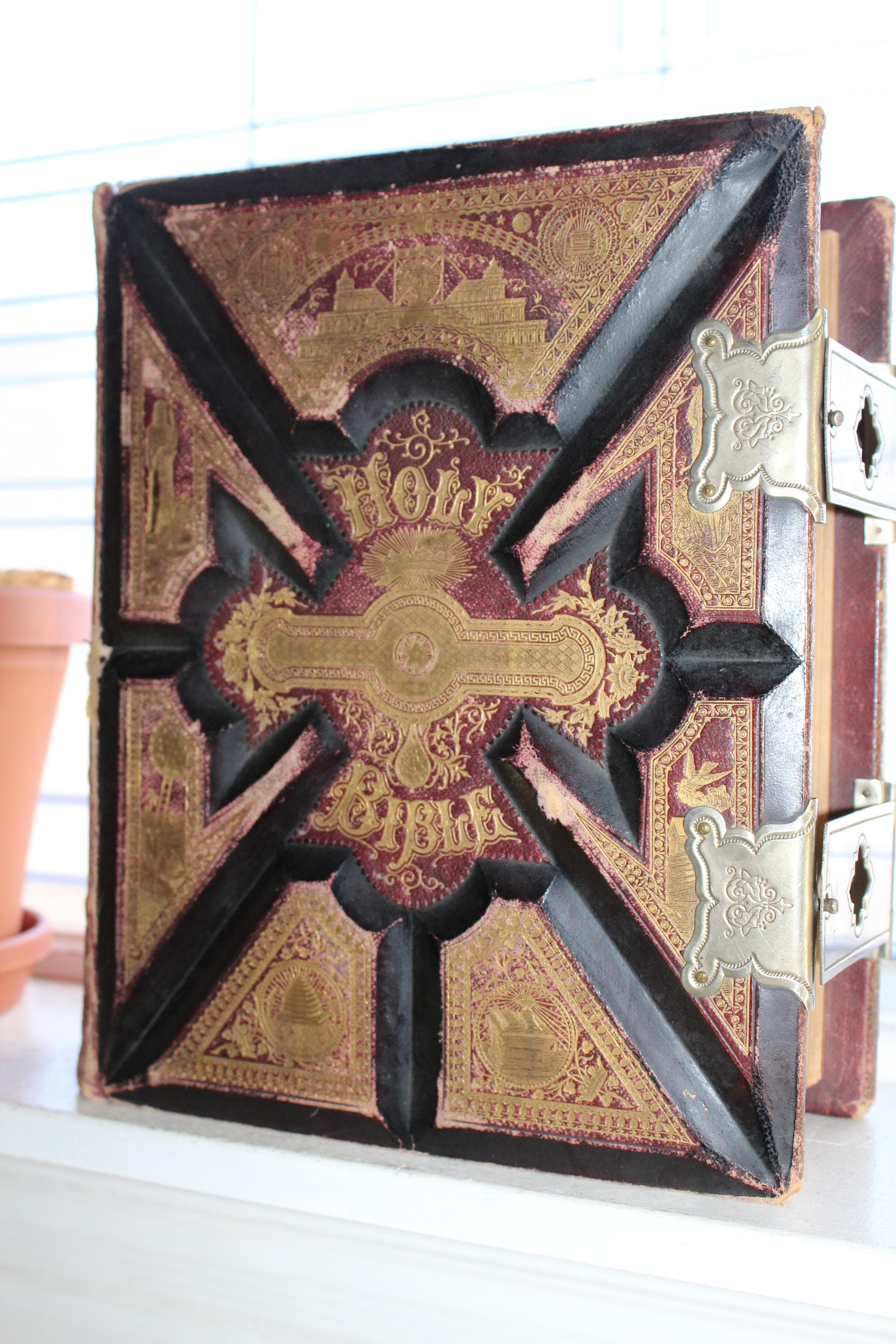 Large Antique Bible 1892 Illustrated Pictorial Parallel Leather Cover
