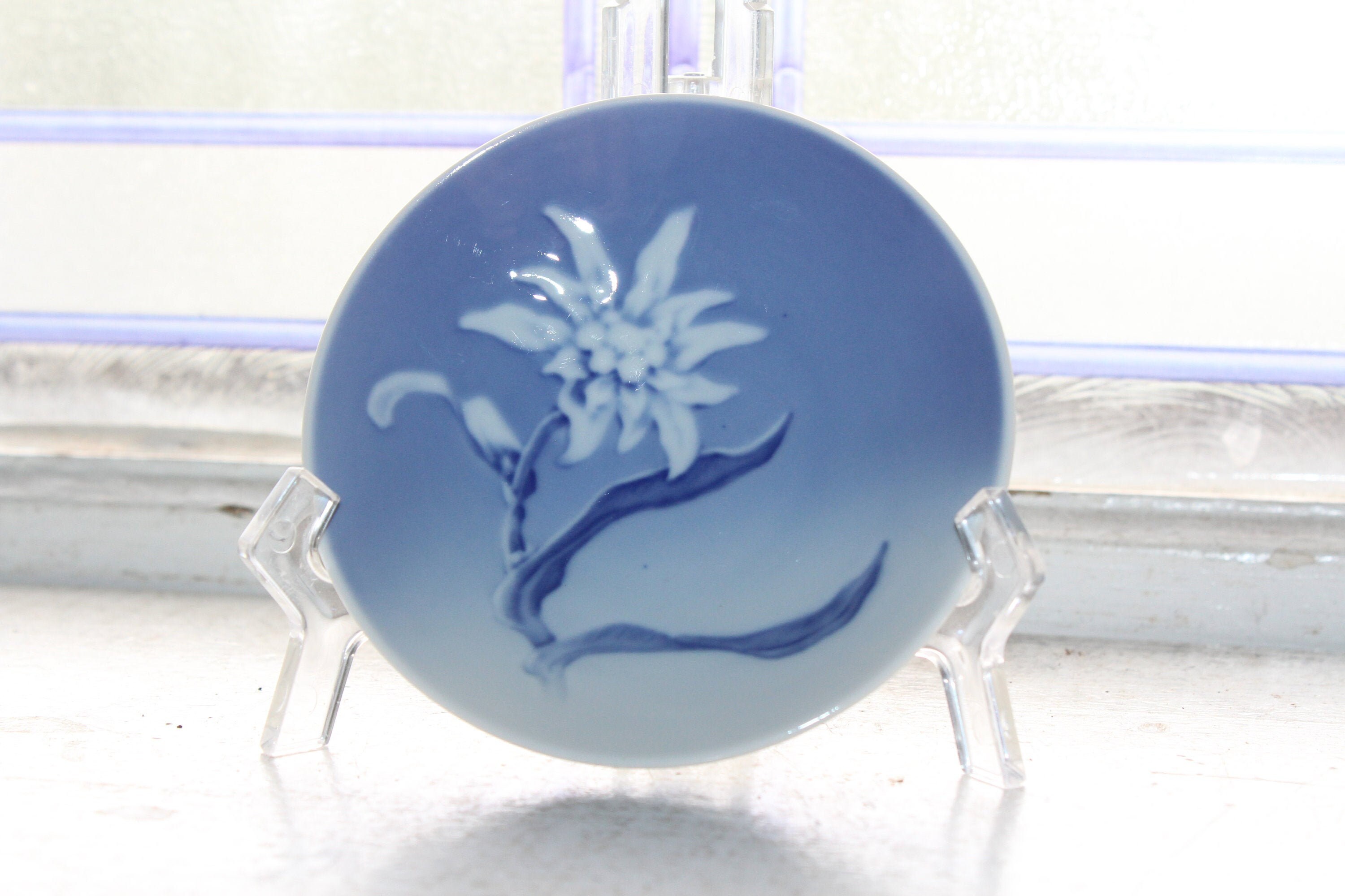 Wild Rose Mini Plate 3612 Vintage Royal Copenhagen