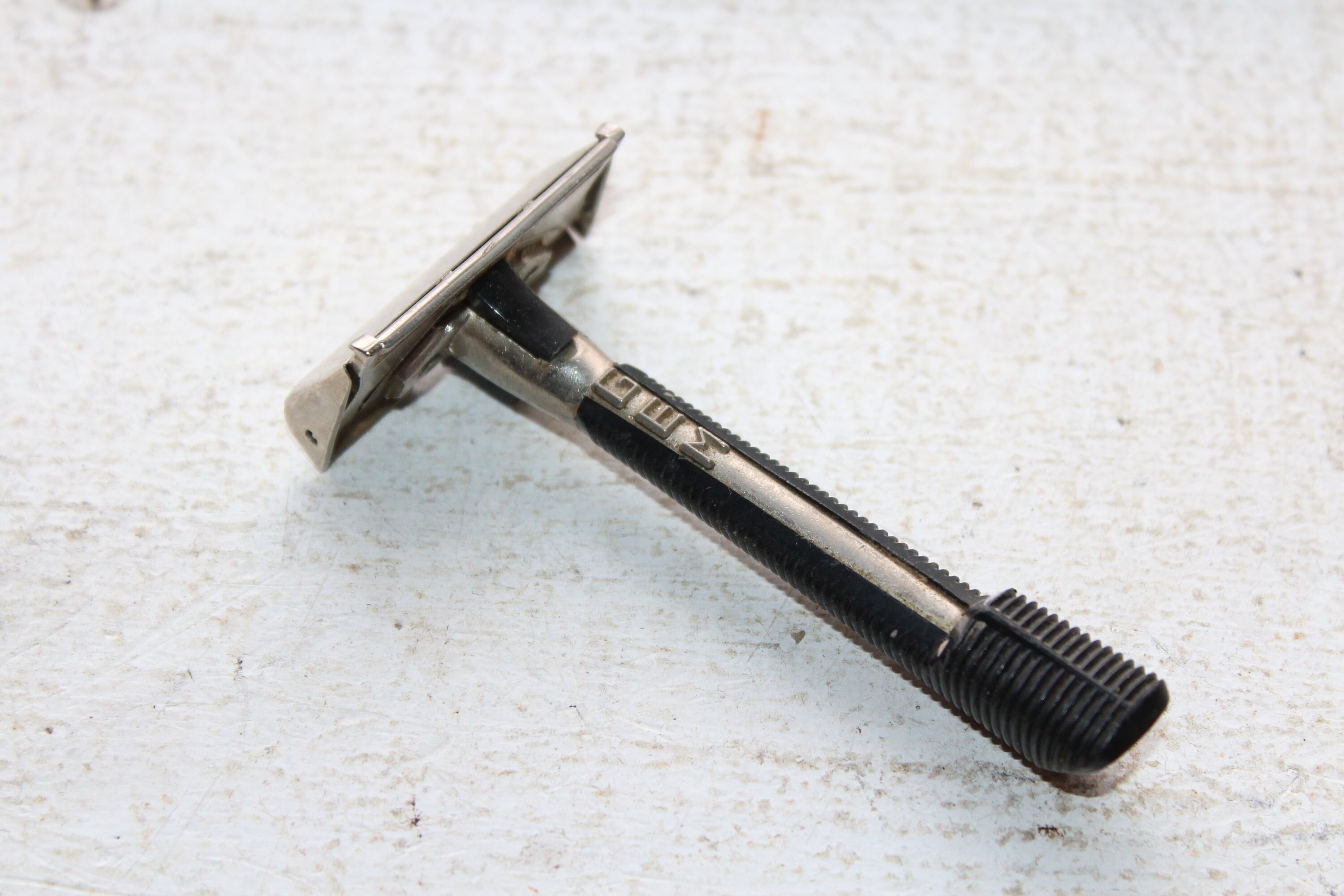 Vintage Gem Razor Black Handle 1950s