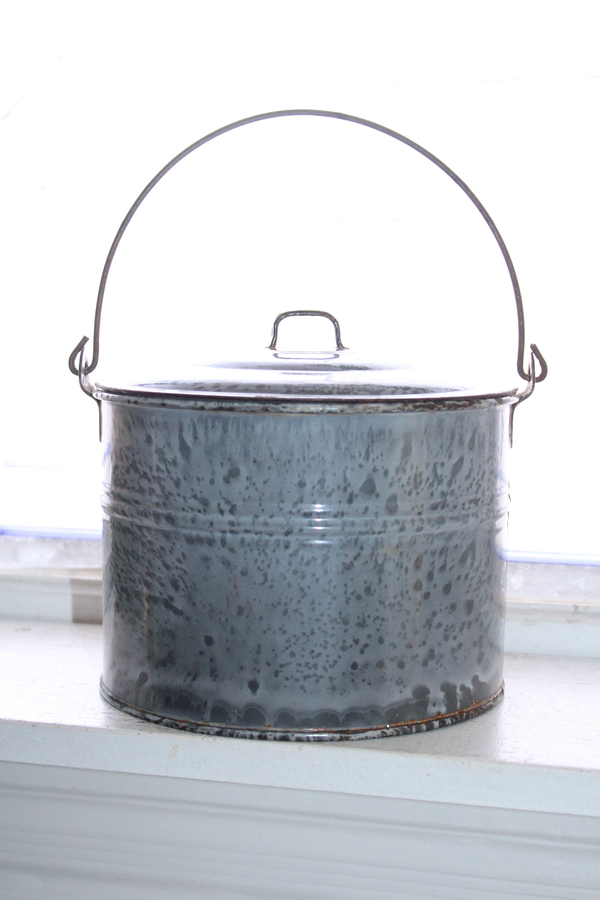 Antique Graniteware Lunch Pail or Large Berry Bucket Gray Enamelware