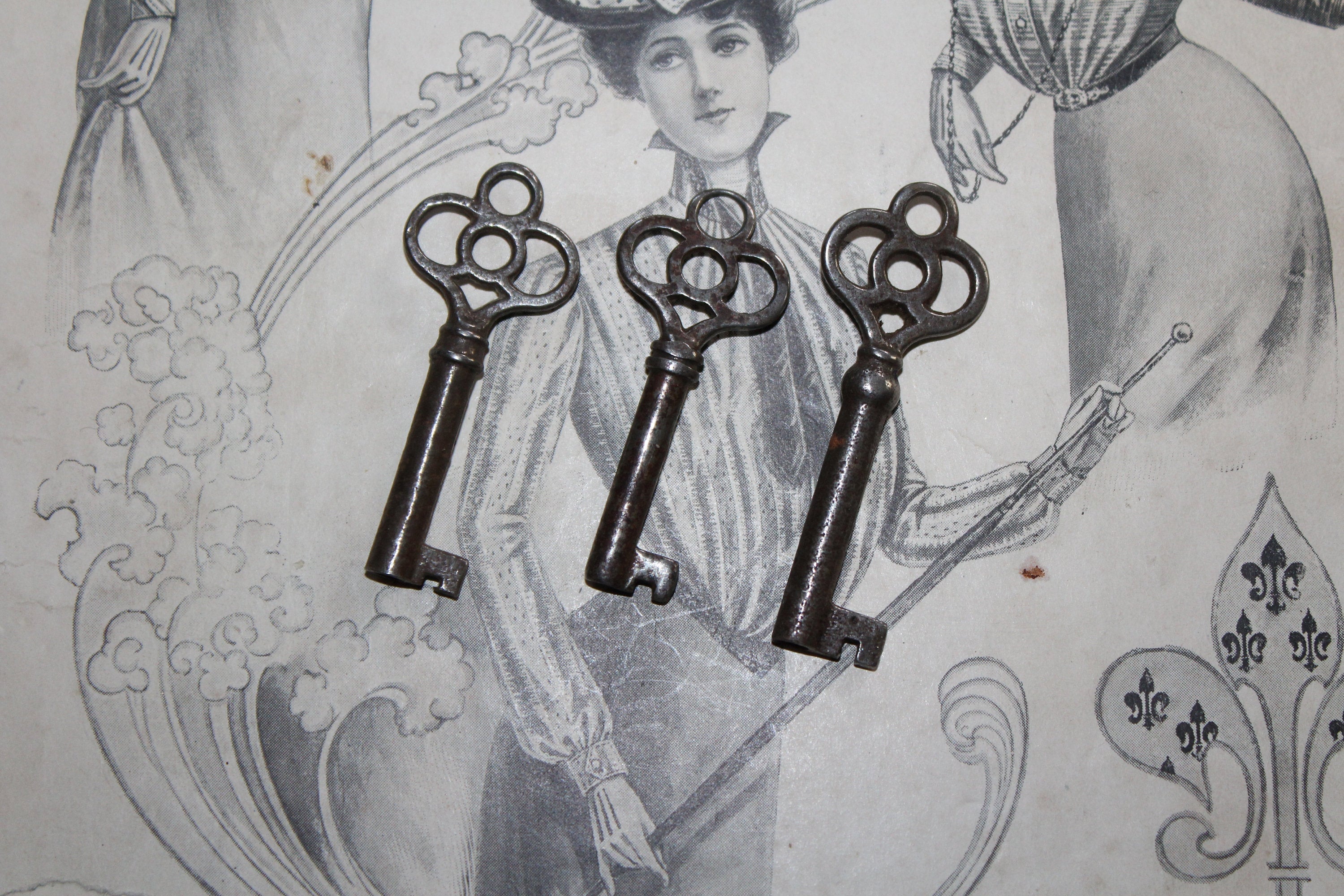3 Antique Fancy Skeleton Keys