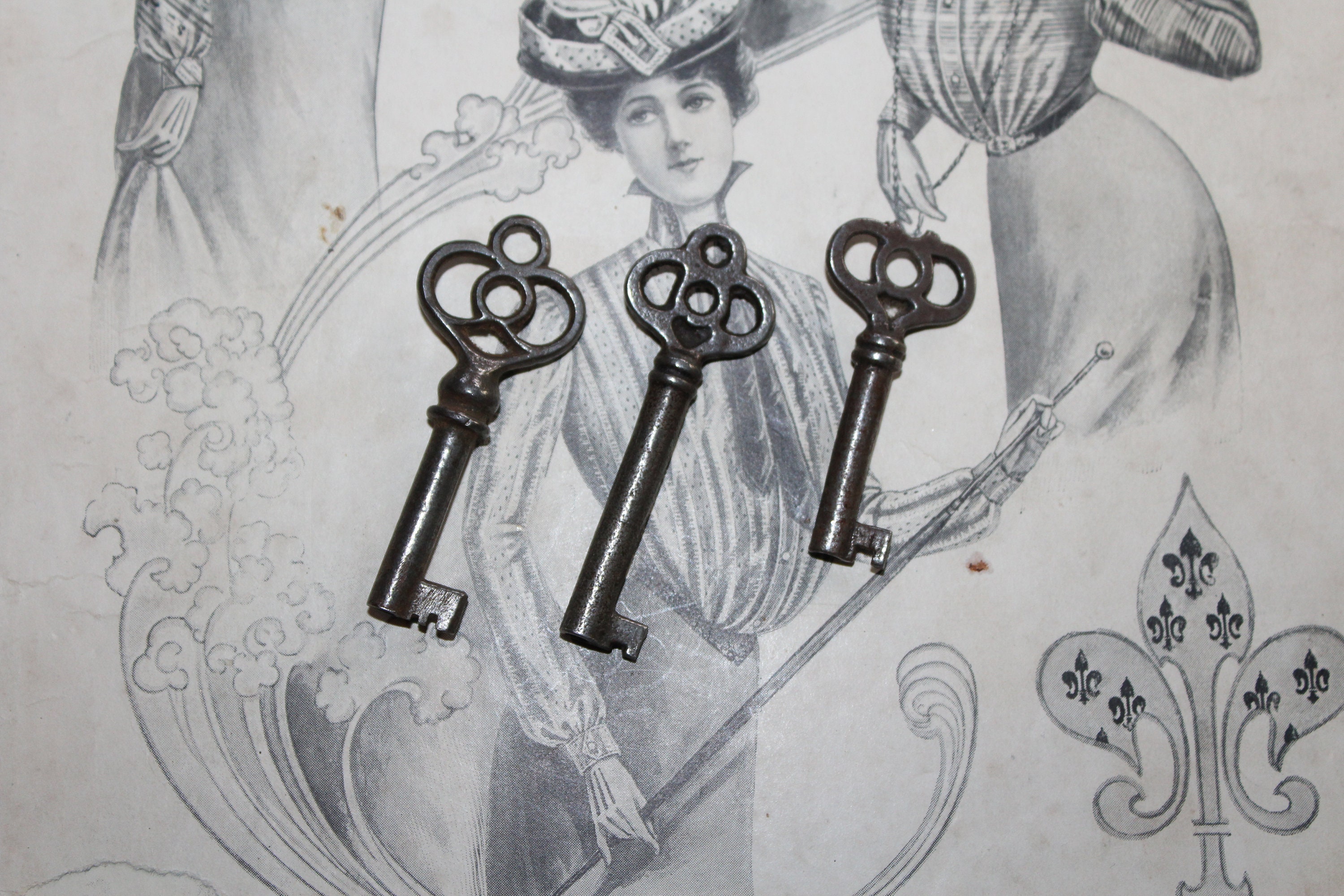 3 Antique Fancy Skeleton Keys