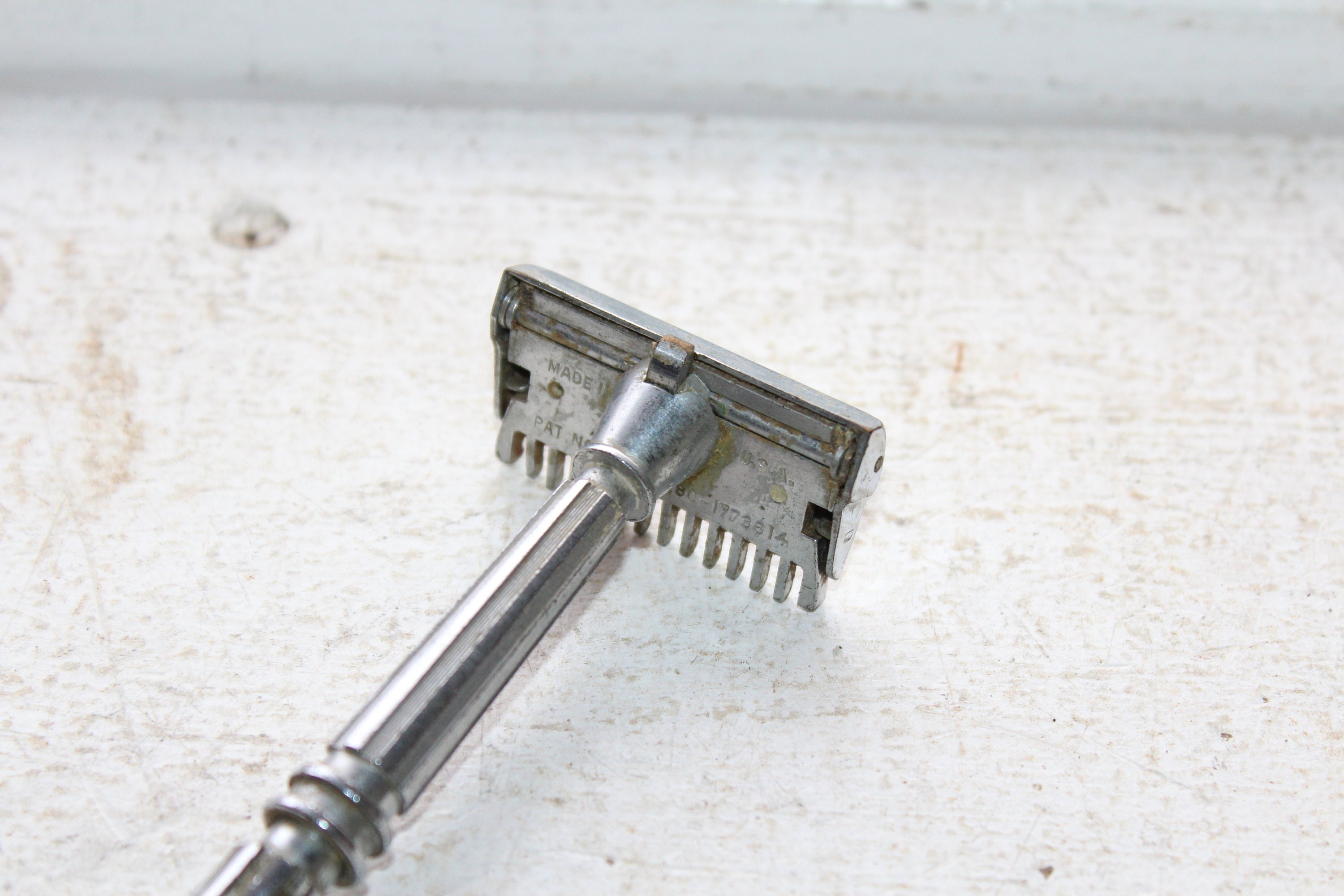 Vintage Gem Micromatic Razor 1950s