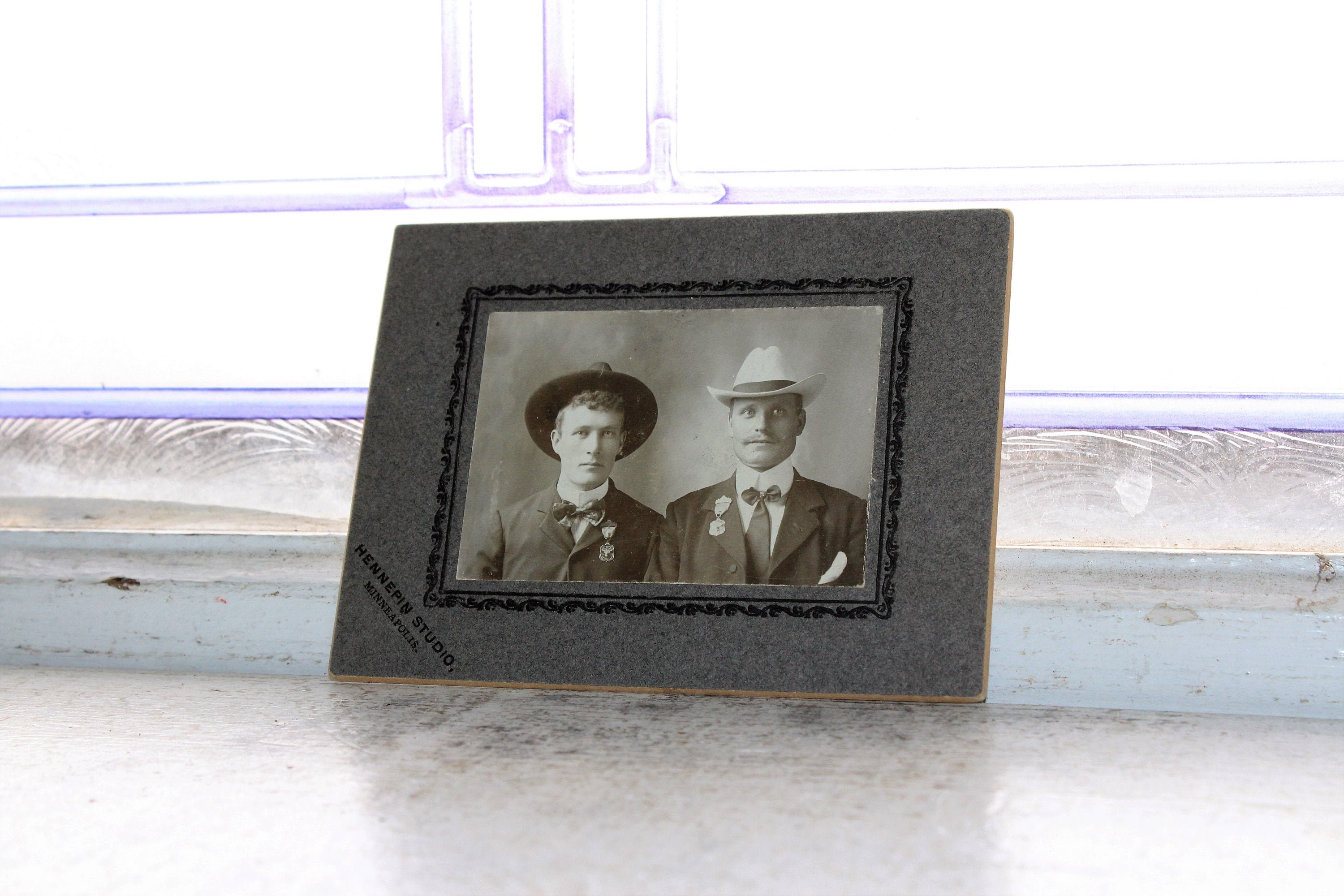 Antique 1800s Cabinet Card Photograph 2 Victorian Brothers