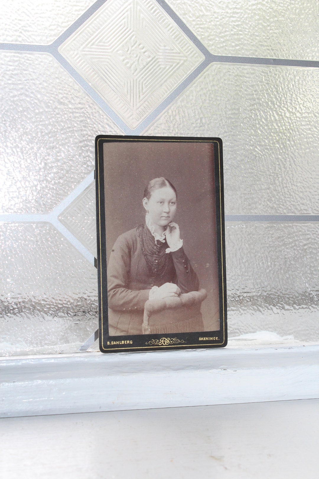 Antique Carte De Visite CDV Photograph Victorian Woman 1800s - Etsy
